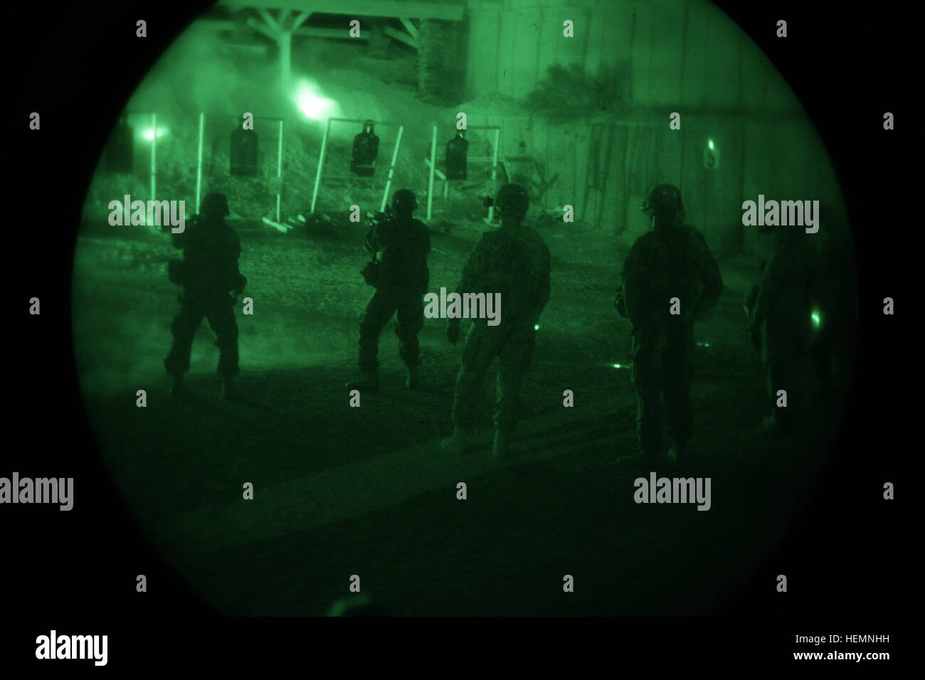 U.S. soldiers with Delta Company, 1st Battalion, 5th Cavalry Regiment ...