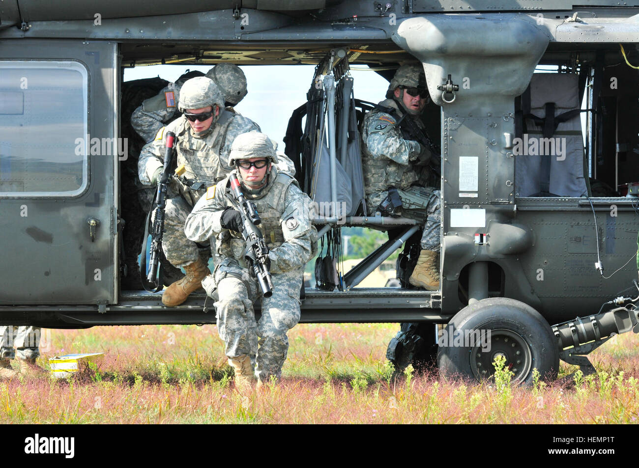 Protective service detail Soldiers assigned to the 91st Military Police ...