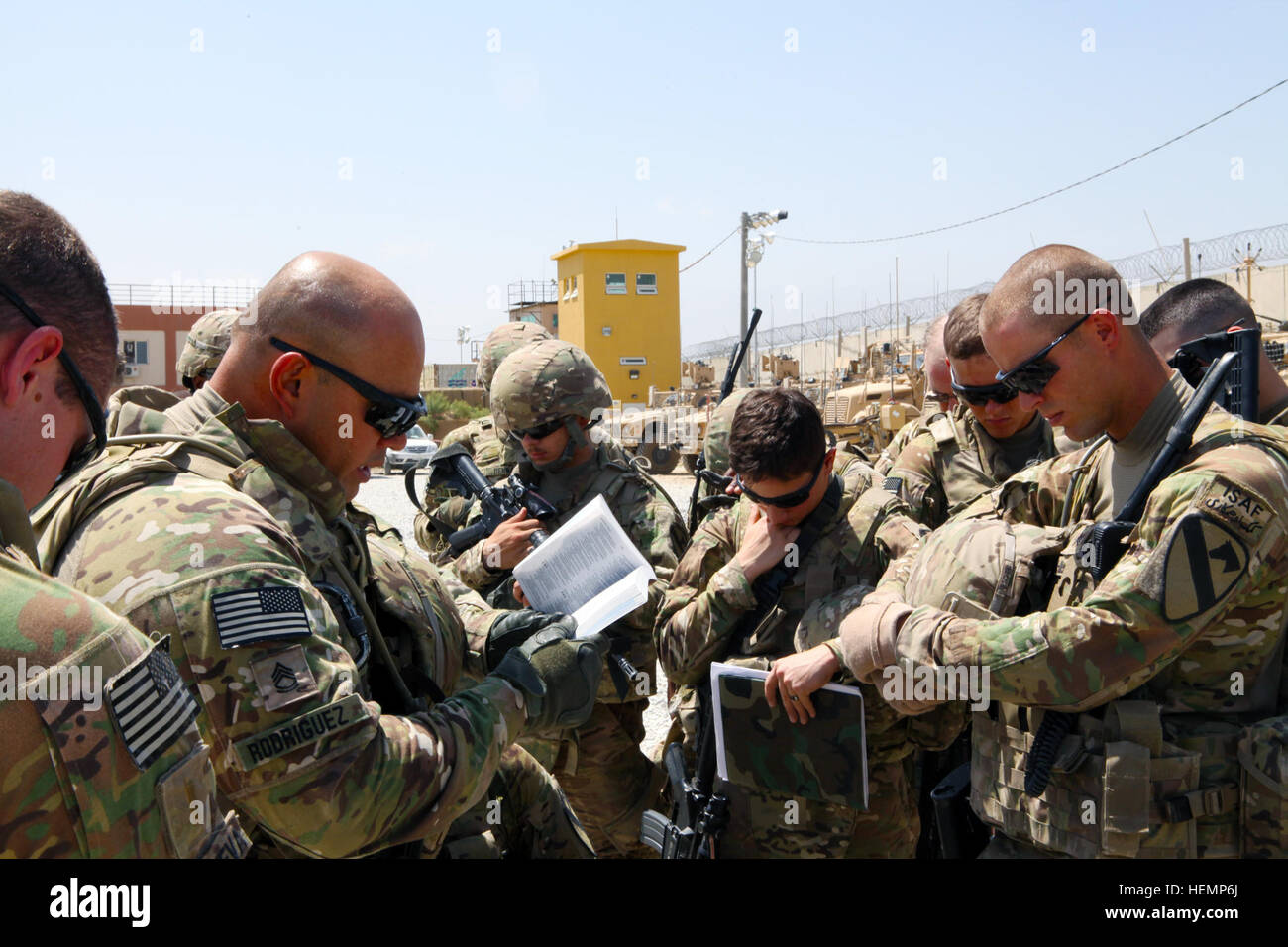 Platoon sergeant hi-res stock photography and images - Alamy