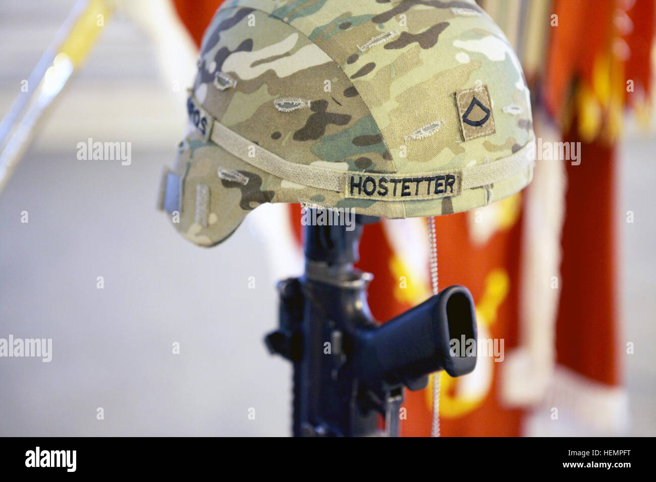 U. S. Soldiers with the 40th Mobility Augmentation Company, 8th ...