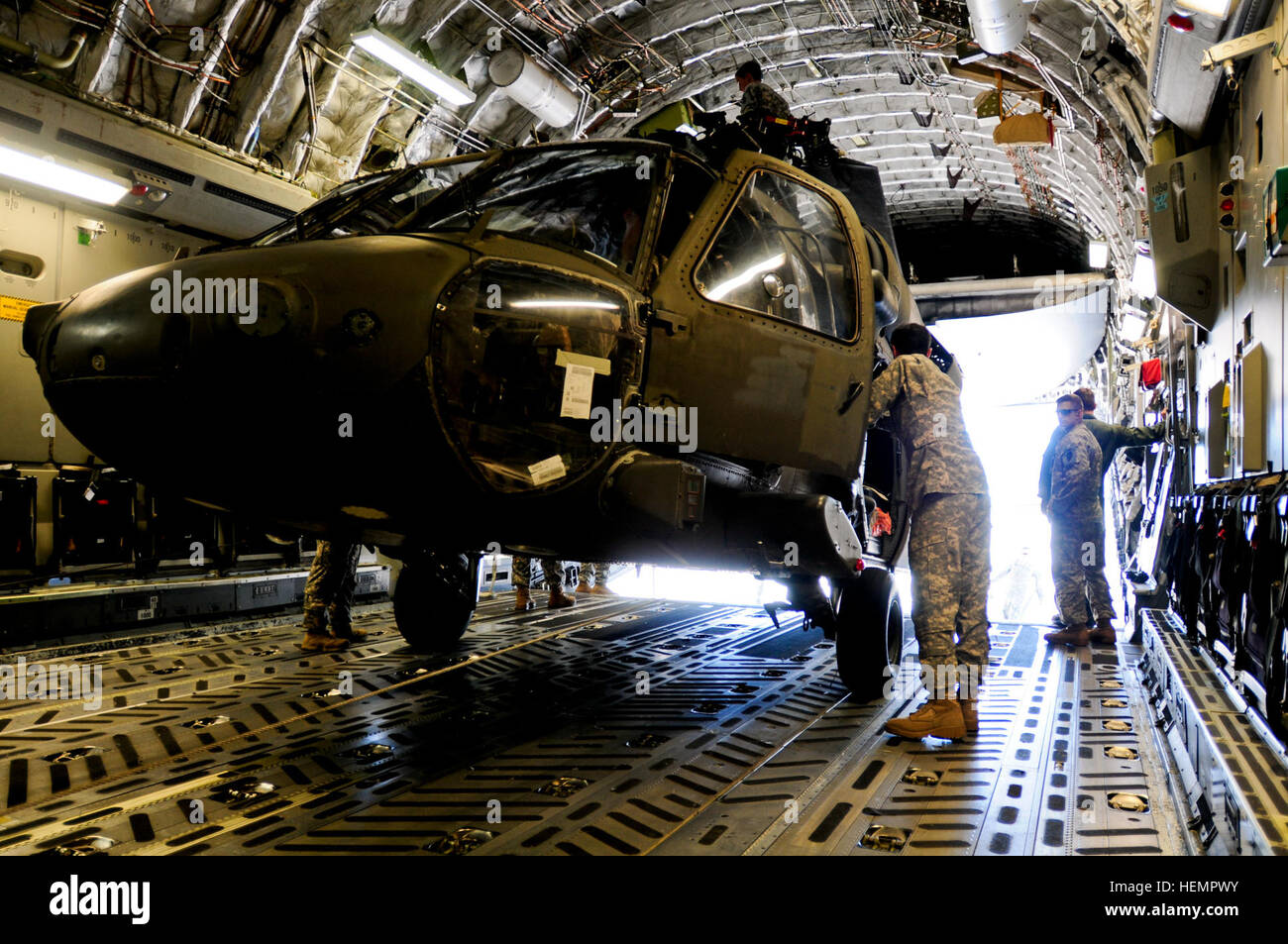 U.S. Soldiers with the 25th Combat Aviation Brigade, 25th Infantry ...
