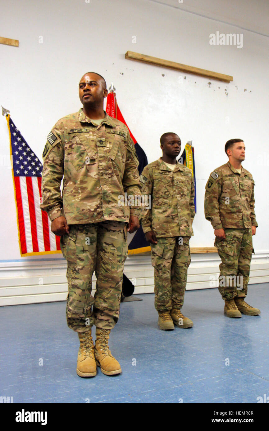 Danielle campbell 2013 hi-res stock photography and images - Alamy