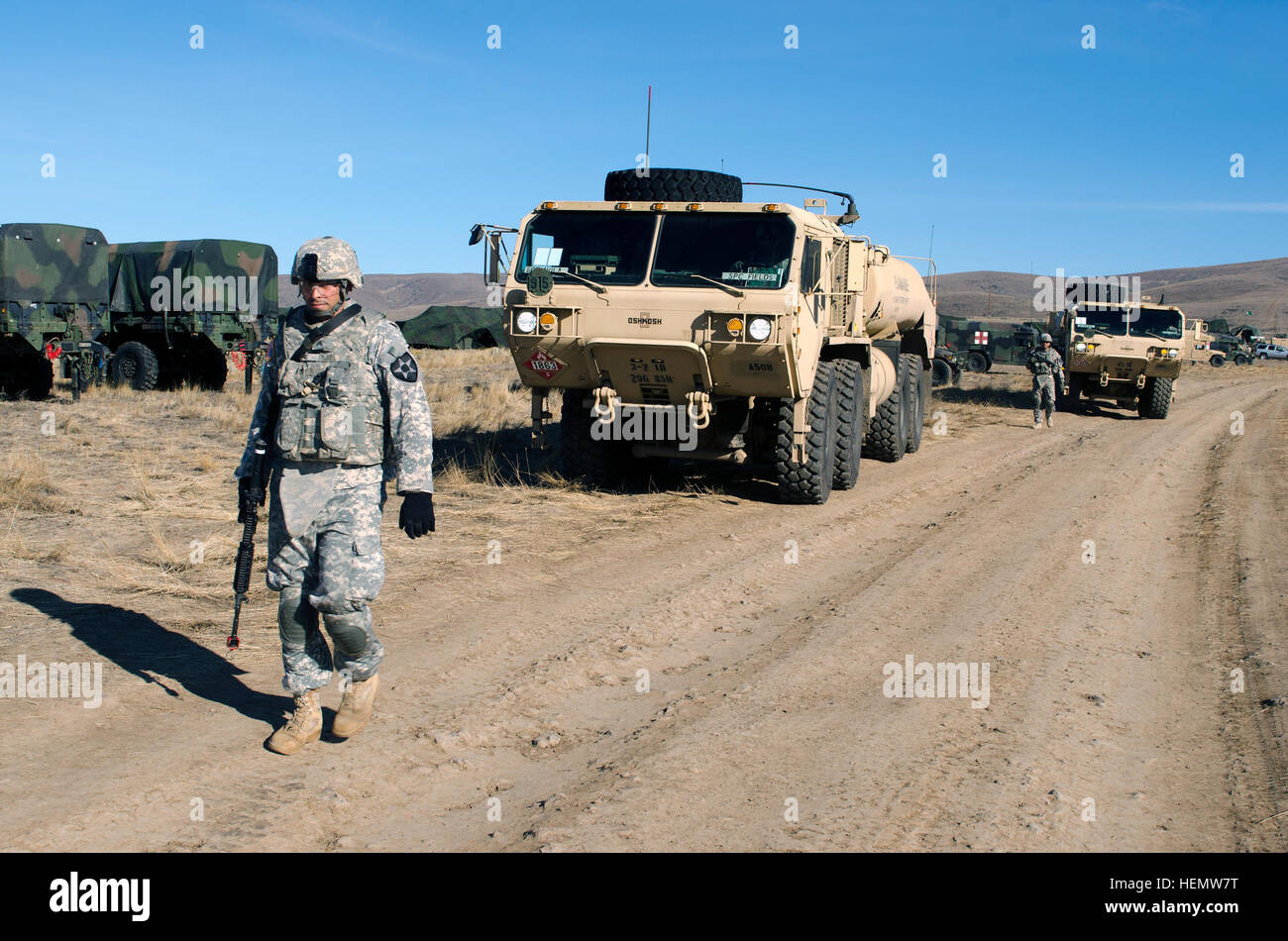 U.S. Army Soldiers from Alpha Company, 296th Brigade Support Battalion ...