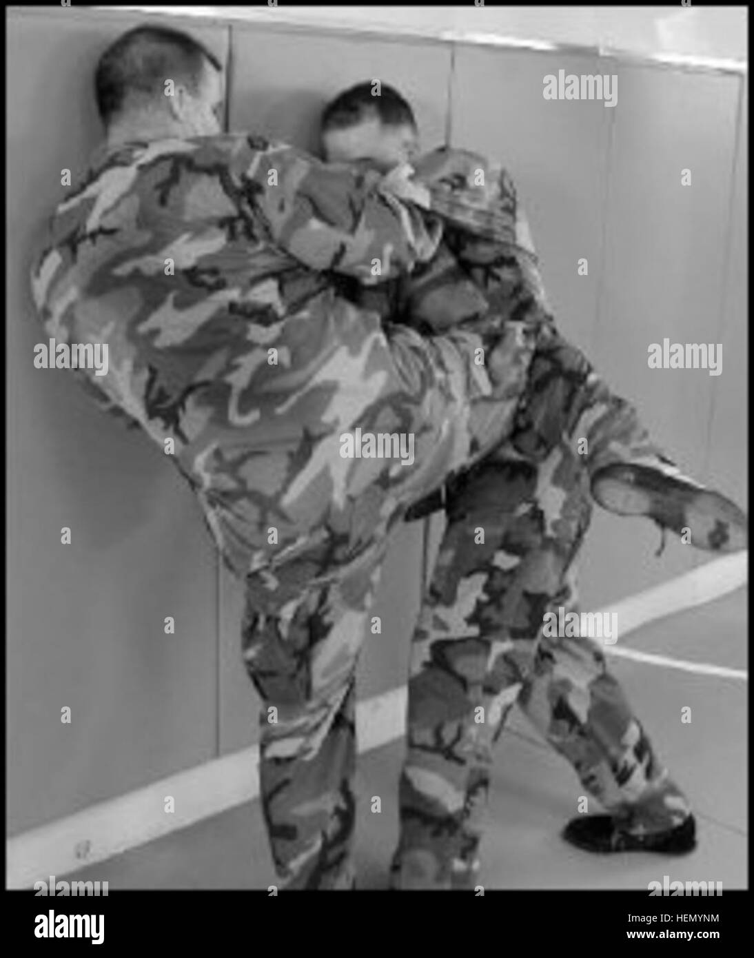 Image depicts a curved-knee posture, demonstrating proper load-bearing ...
