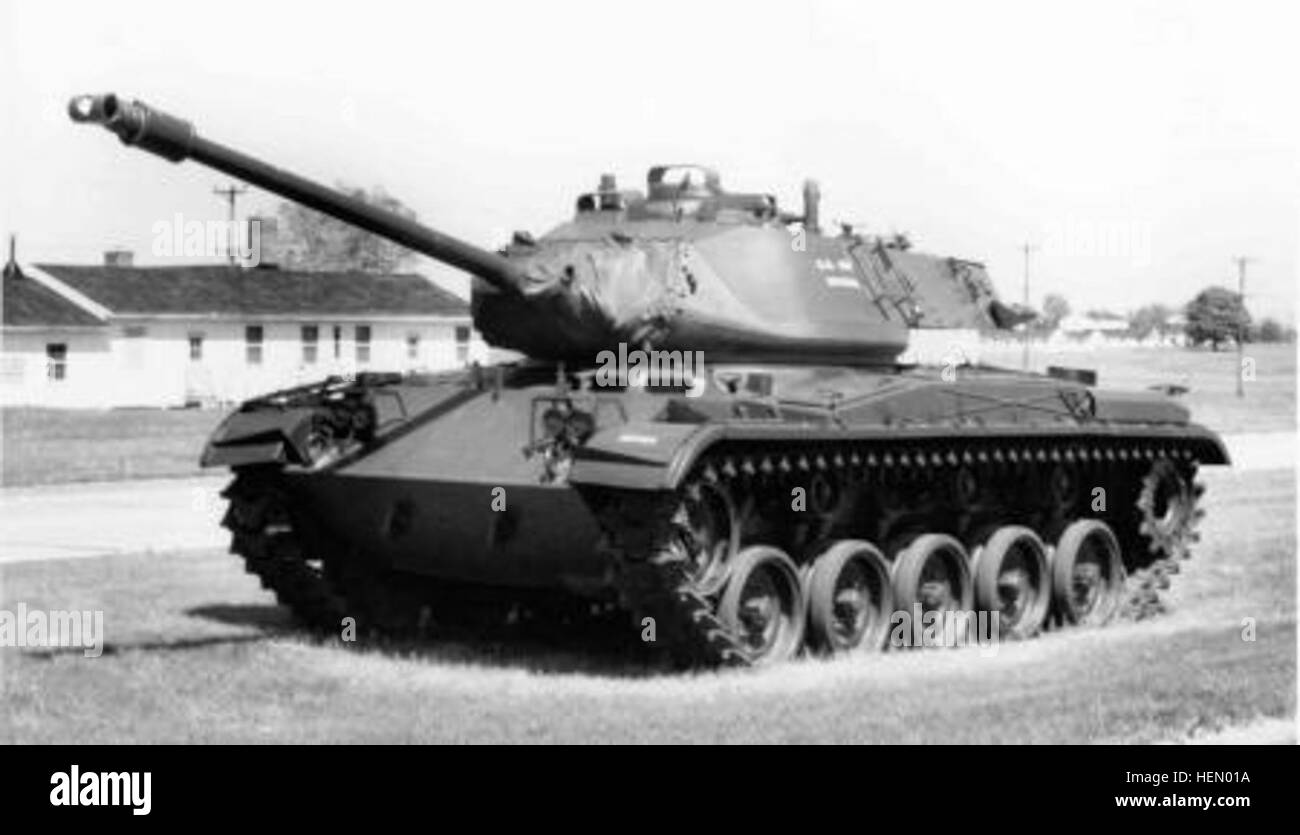 Walker bulldog tank hi-res stock photography and images - Alamy