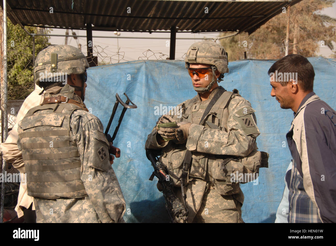 1st information operations command hi-res stock photography and images ...