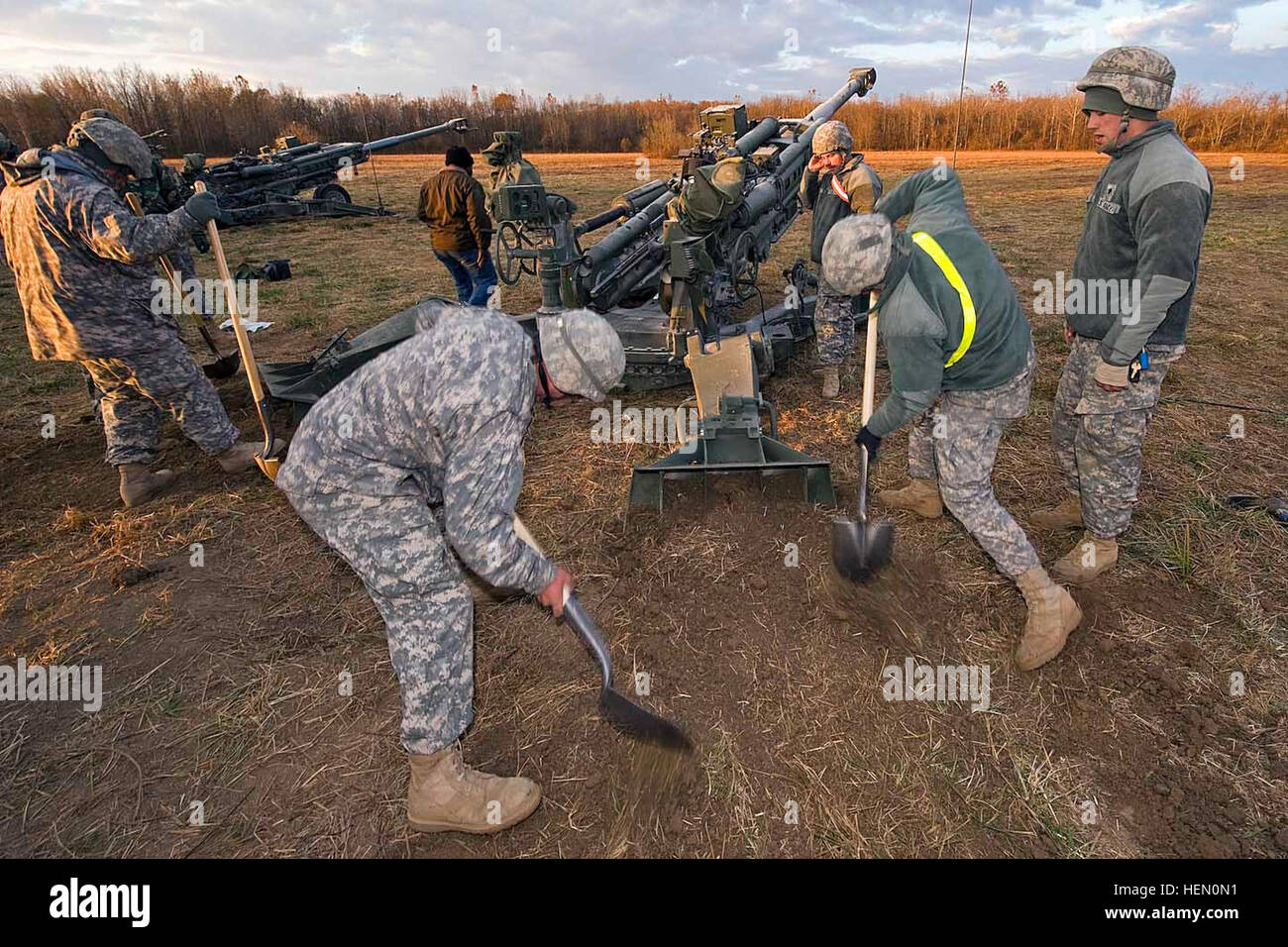 Soldiers with the Indiana National Guard's 2nd Battalion, 150th Field ...