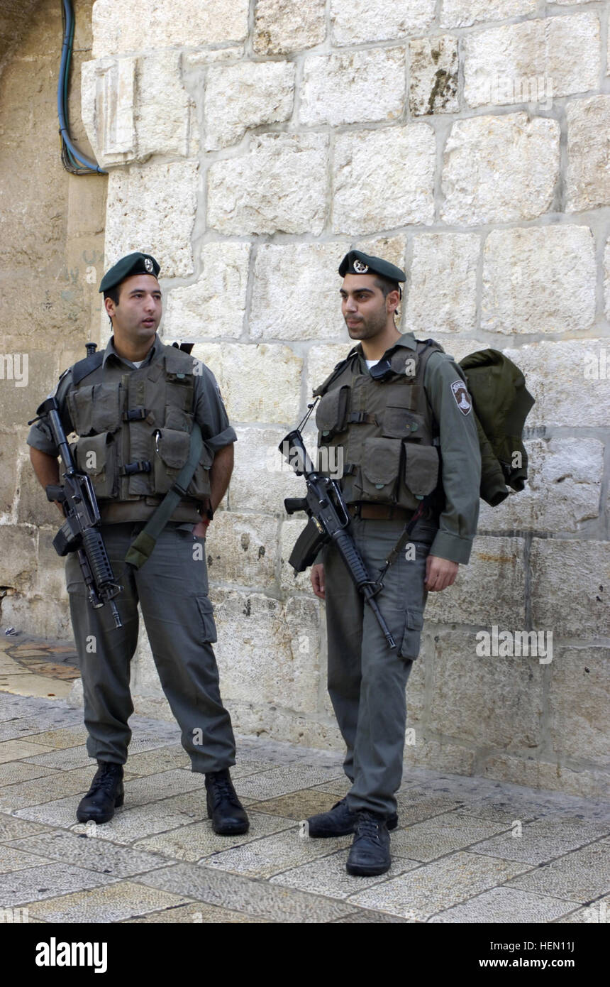 Israeli Army soldiers provide security while on duty in Jerusalem ...