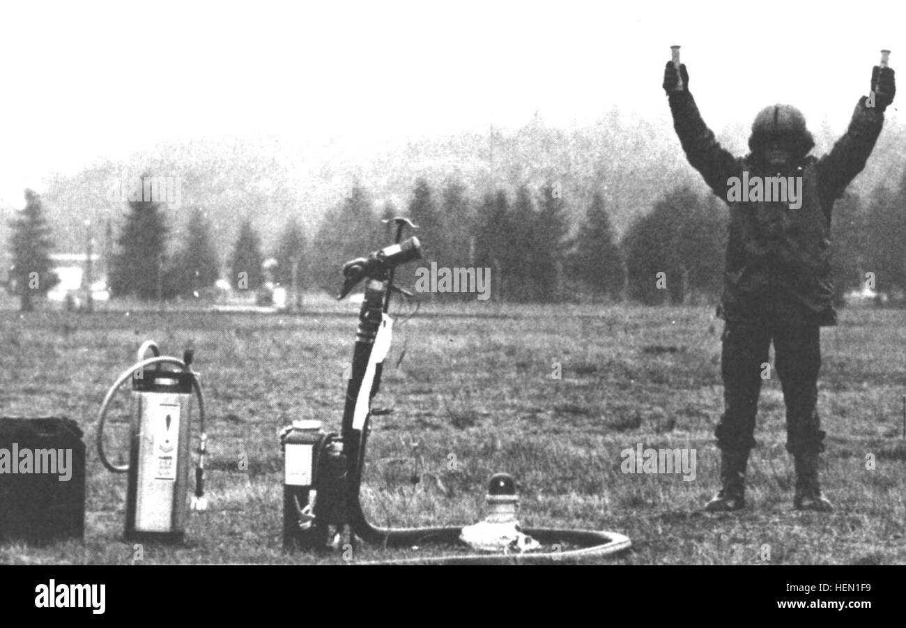 Aircraft fuel check Stock Photo - Alamy