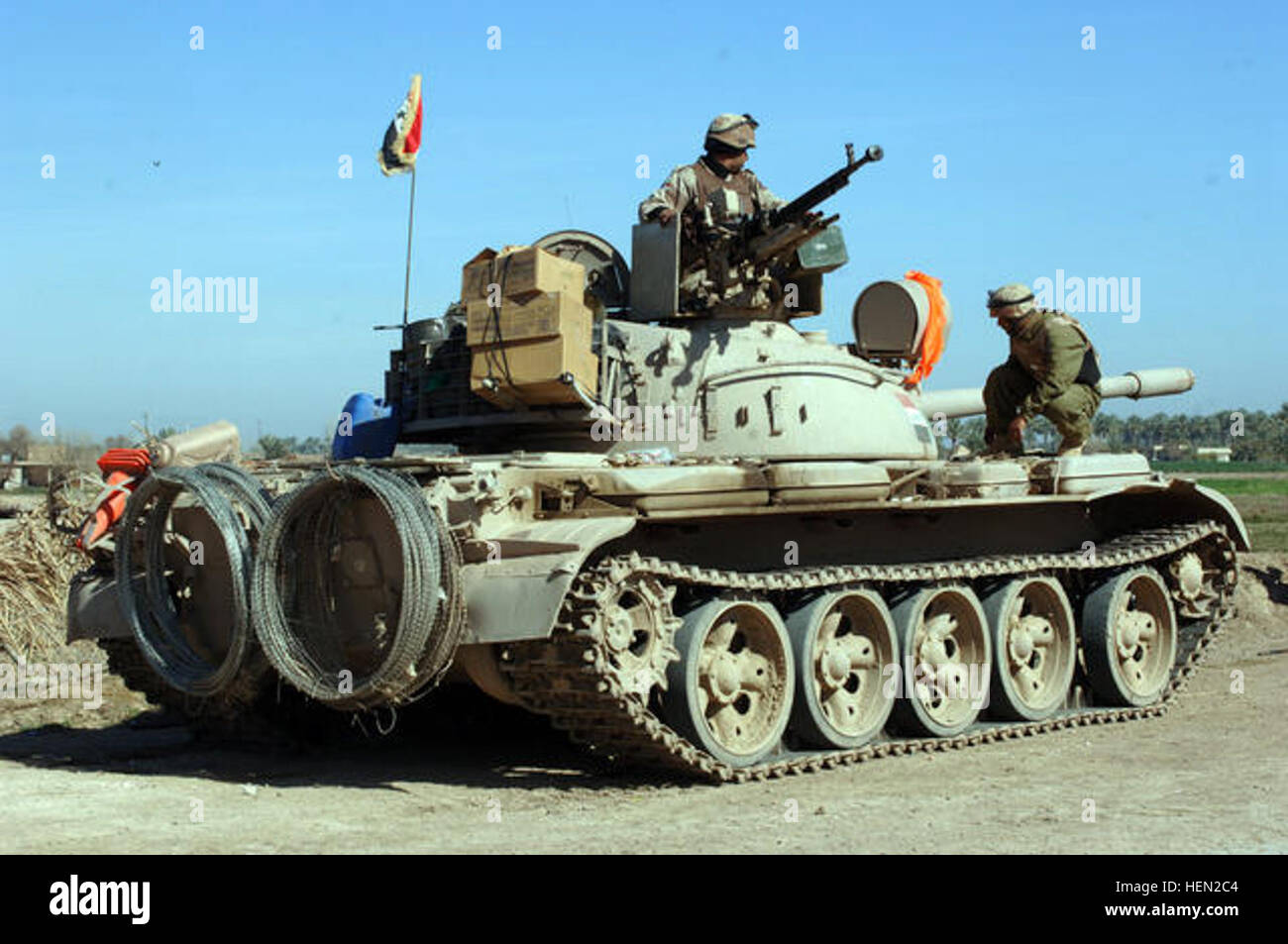 Iraqi T-55 tank in Sadr Al Yusafiyah Stock Photo - Alamy
