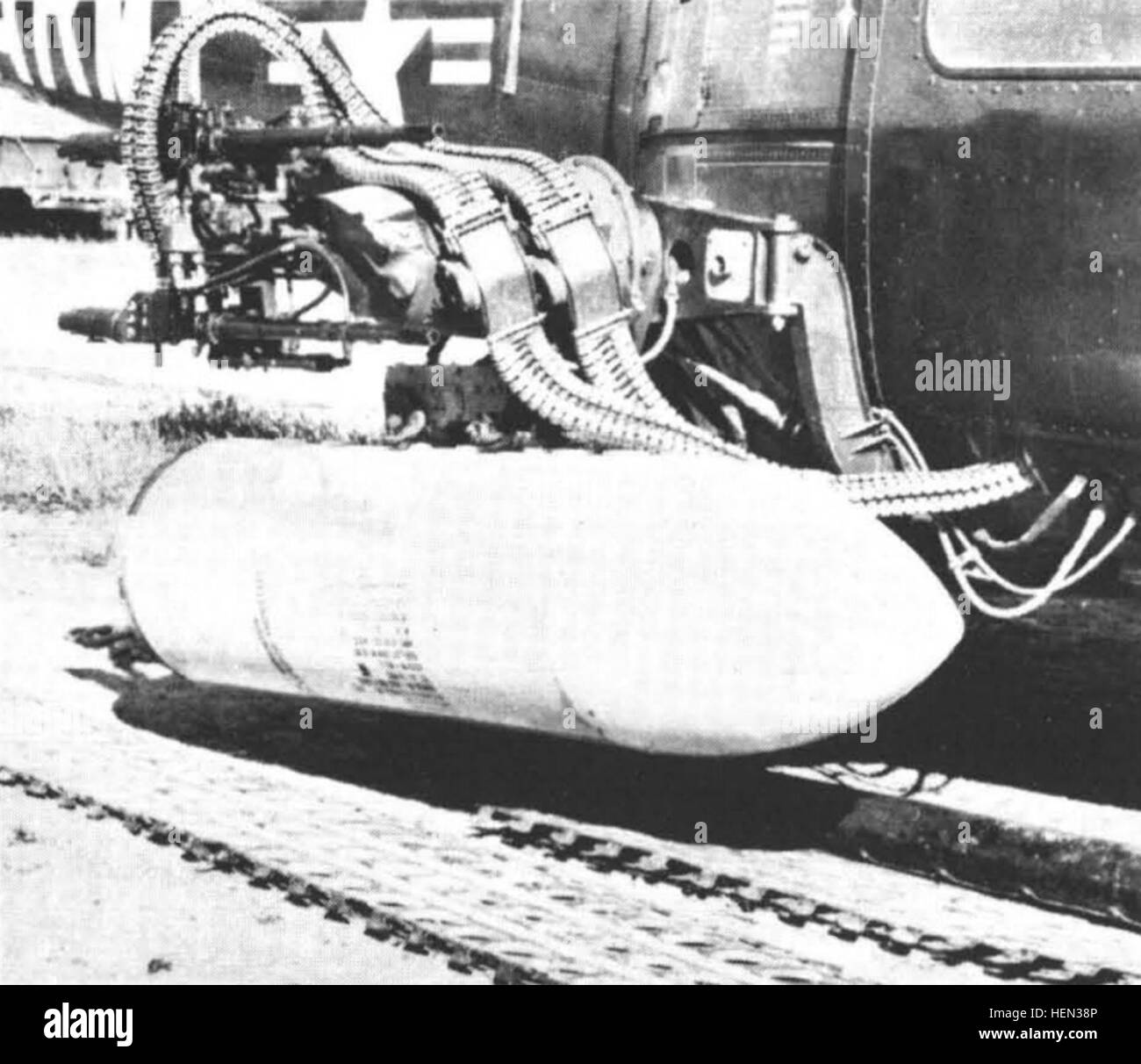 Seven-tube LAU32-A 2.75-inch FF AR pod adapted to the M-6 system Stock ...