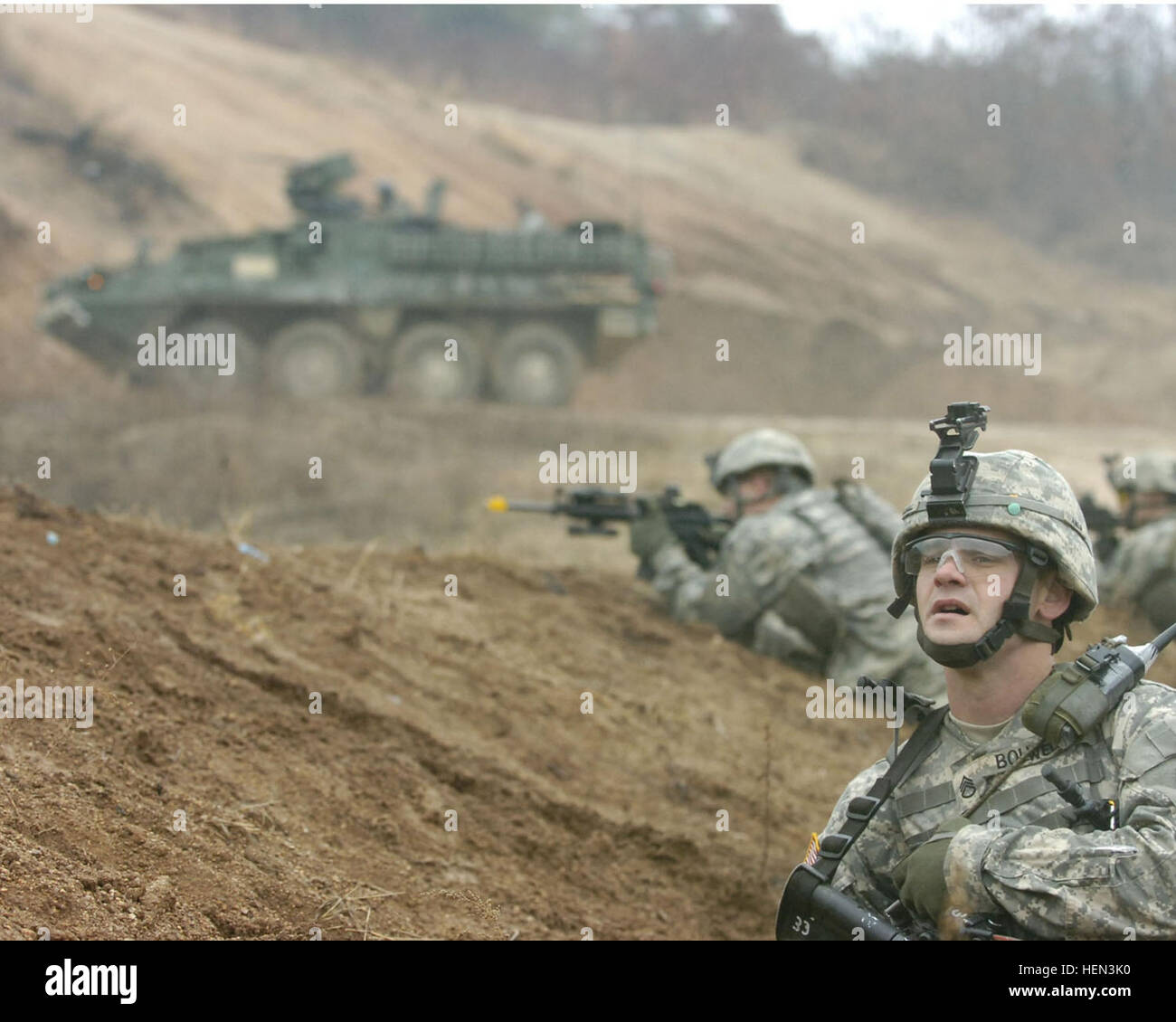 US Army soldiers during maneuver practice Stock Photo - Alamy
