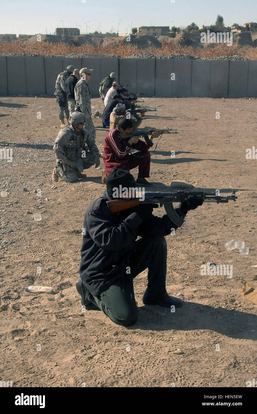 56th military police hi-res stock photography and images - Alamy