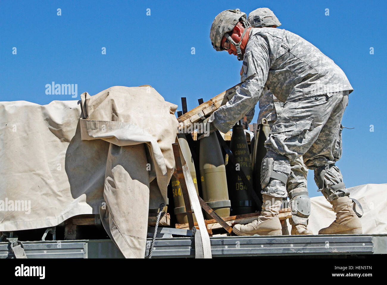 (U.S. Army Photo by Pfc. Paige Pendleton, 1st BCT PAO, 1st Cav. Div ...