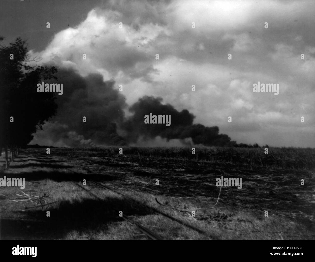 Smoke from Pearl Harbor attacks over Oahu 1941 Stock Photo - Alamy