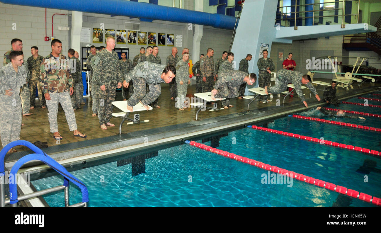 Soldiers assigned to the 725th Explosive Ordnance Disposal Company ...