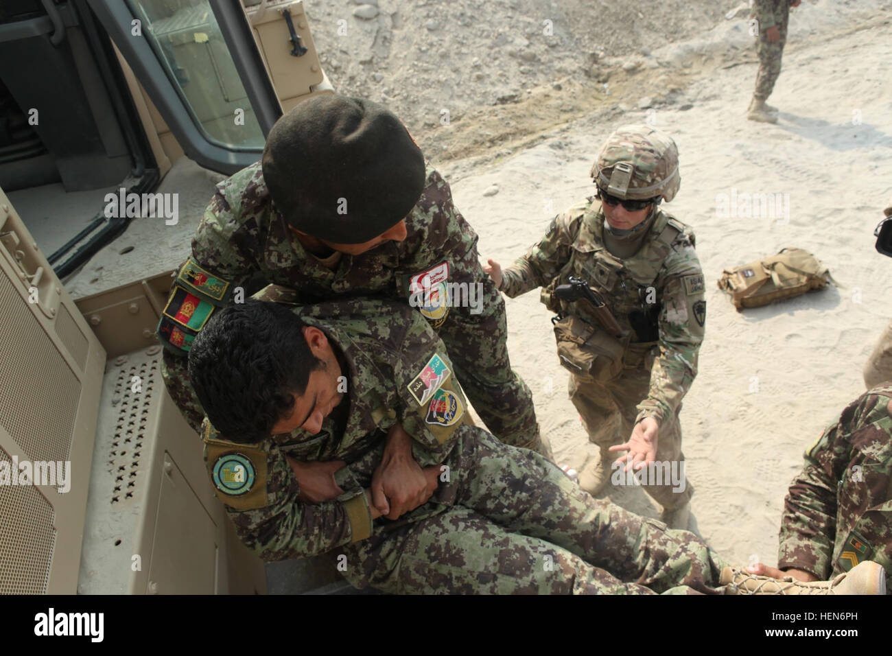 U.S. Army medic from the 122nd Engineer Battalion trains Afghan ...