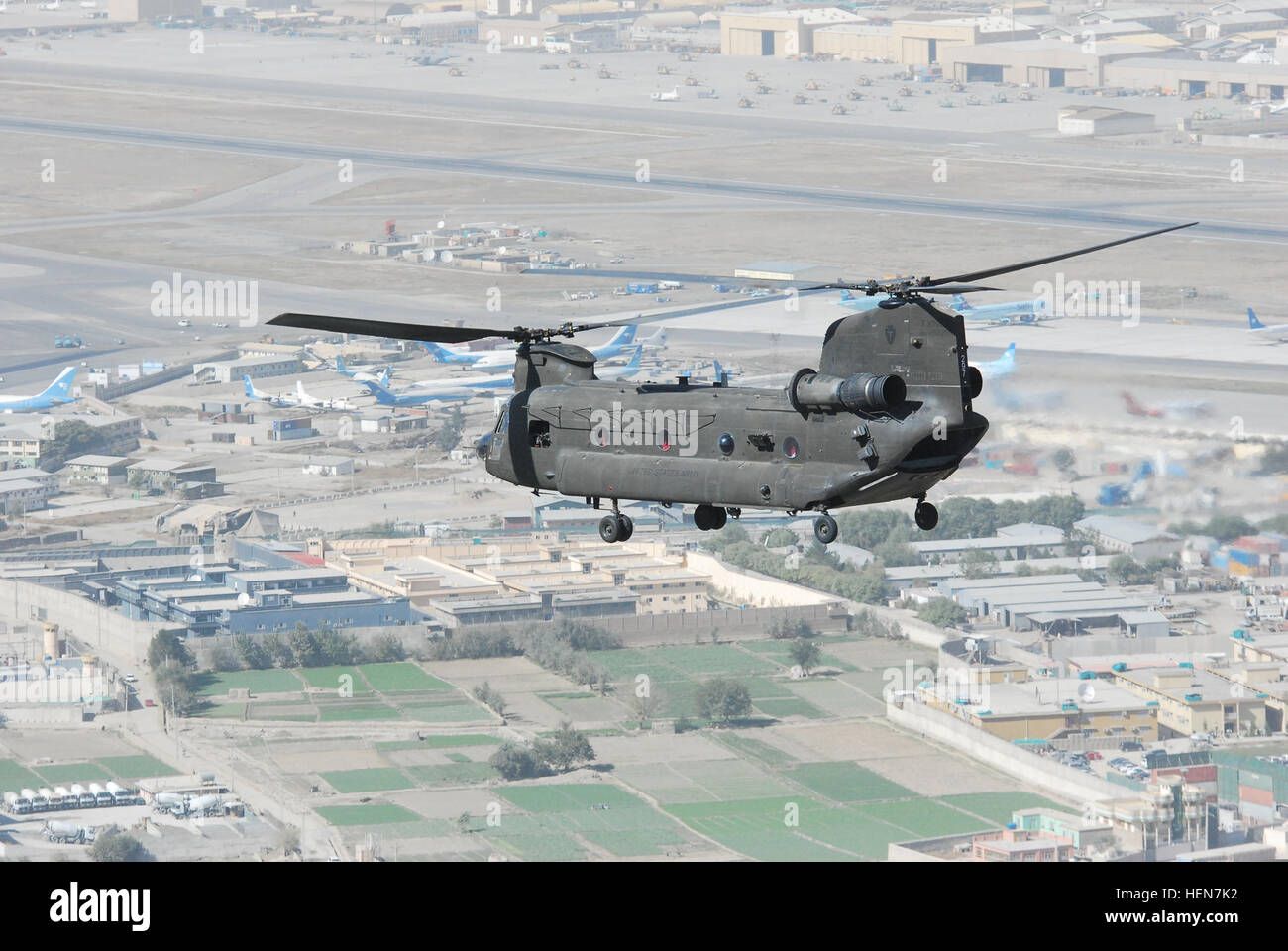 Ch 47 chinook in kabul hi-res stock photography and images - Alamy