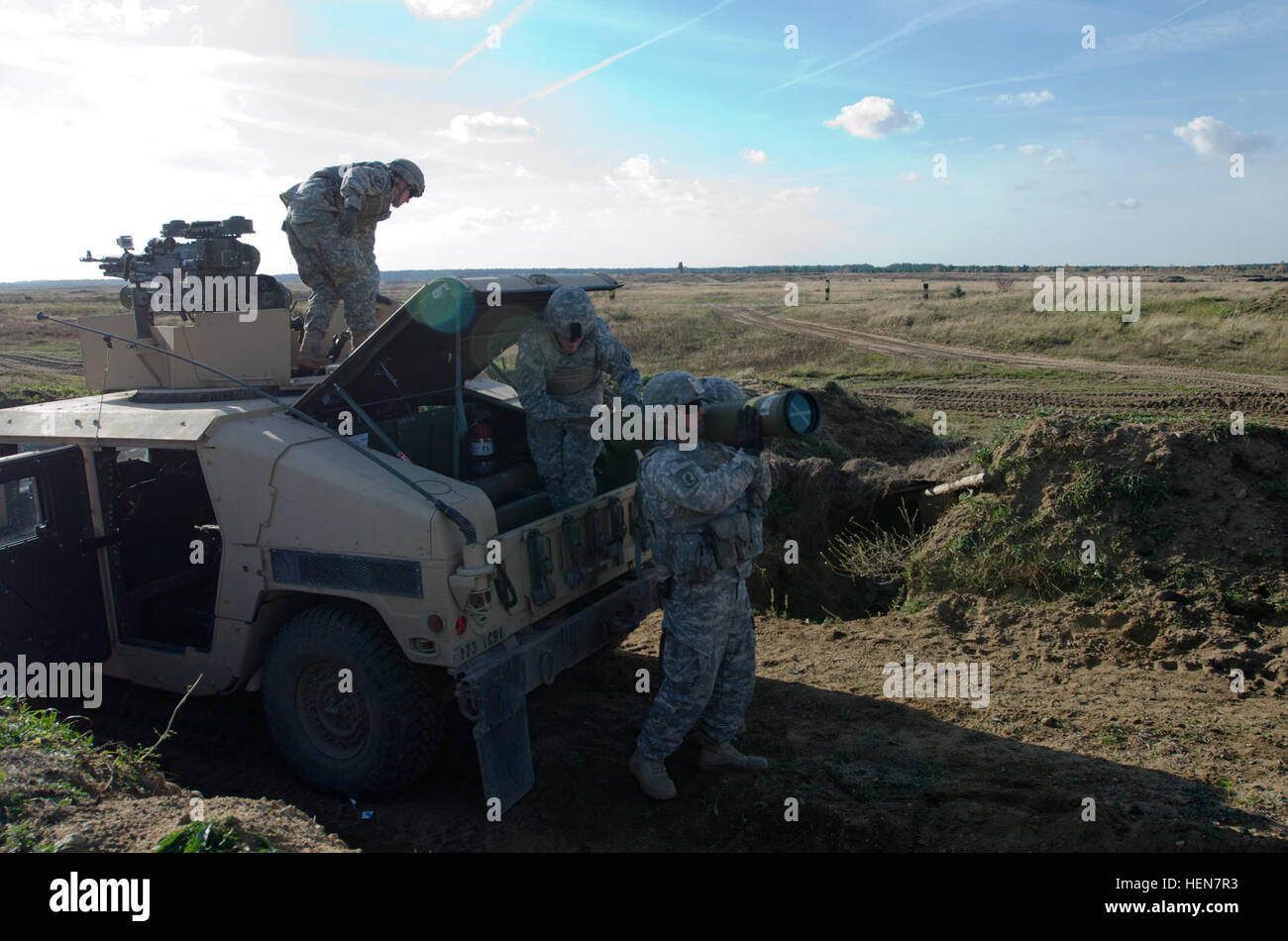 Paratroopers from the 173rd Infantry Brigade Combat Team (Airborne), U ...