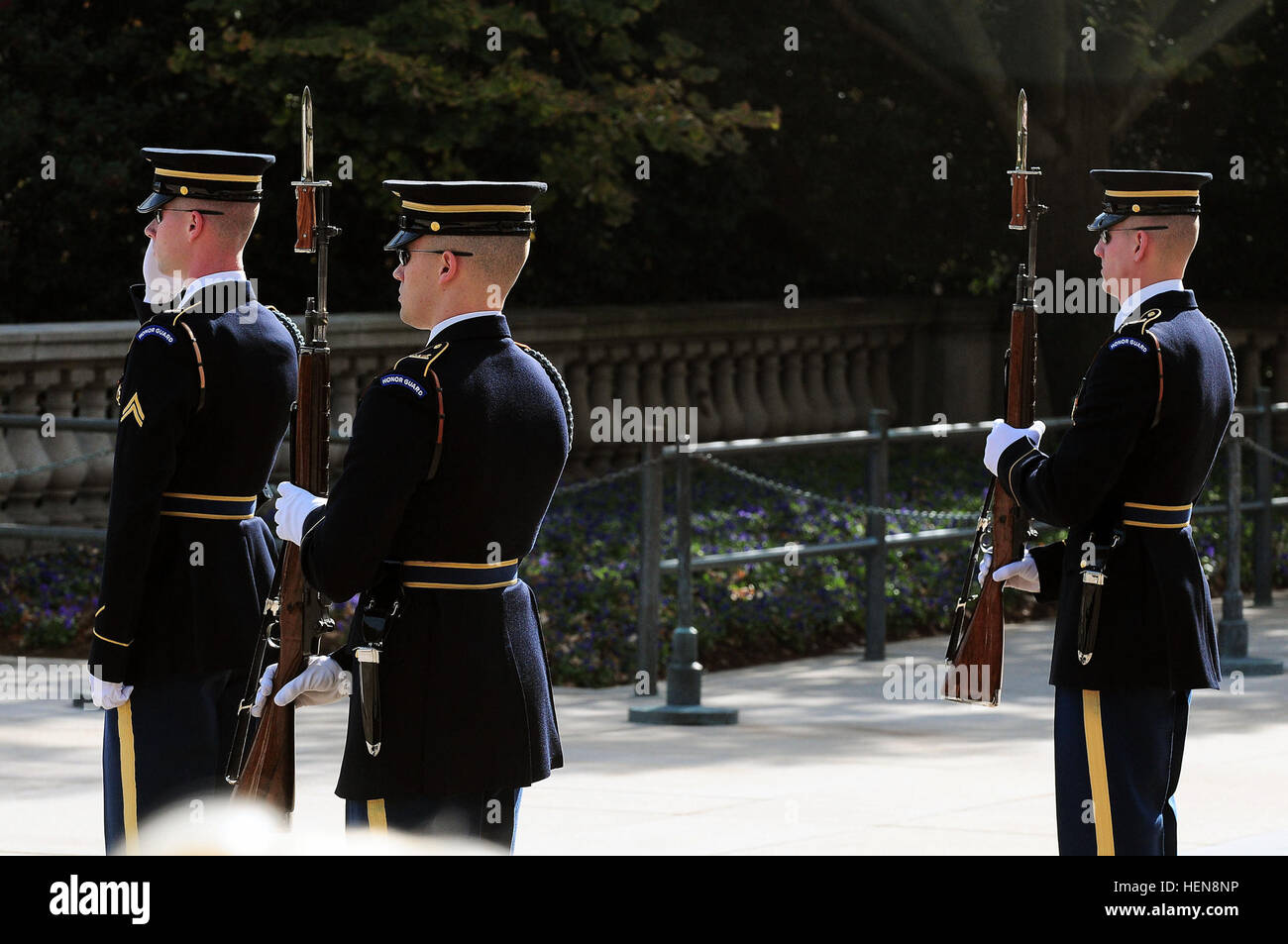 Tomb guard quarters hi-res stock photography and images - Alamy