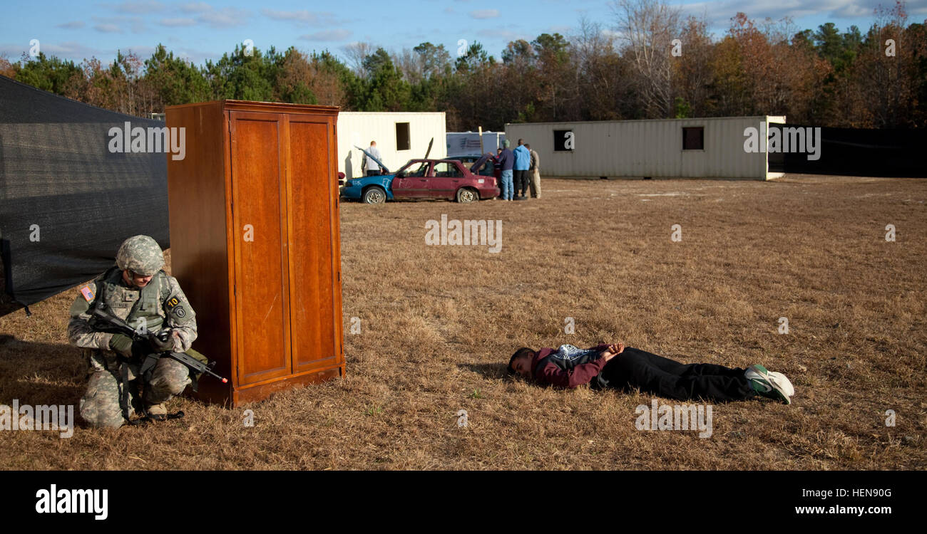 472nd military police company hi-res stock photography and images - Alamy