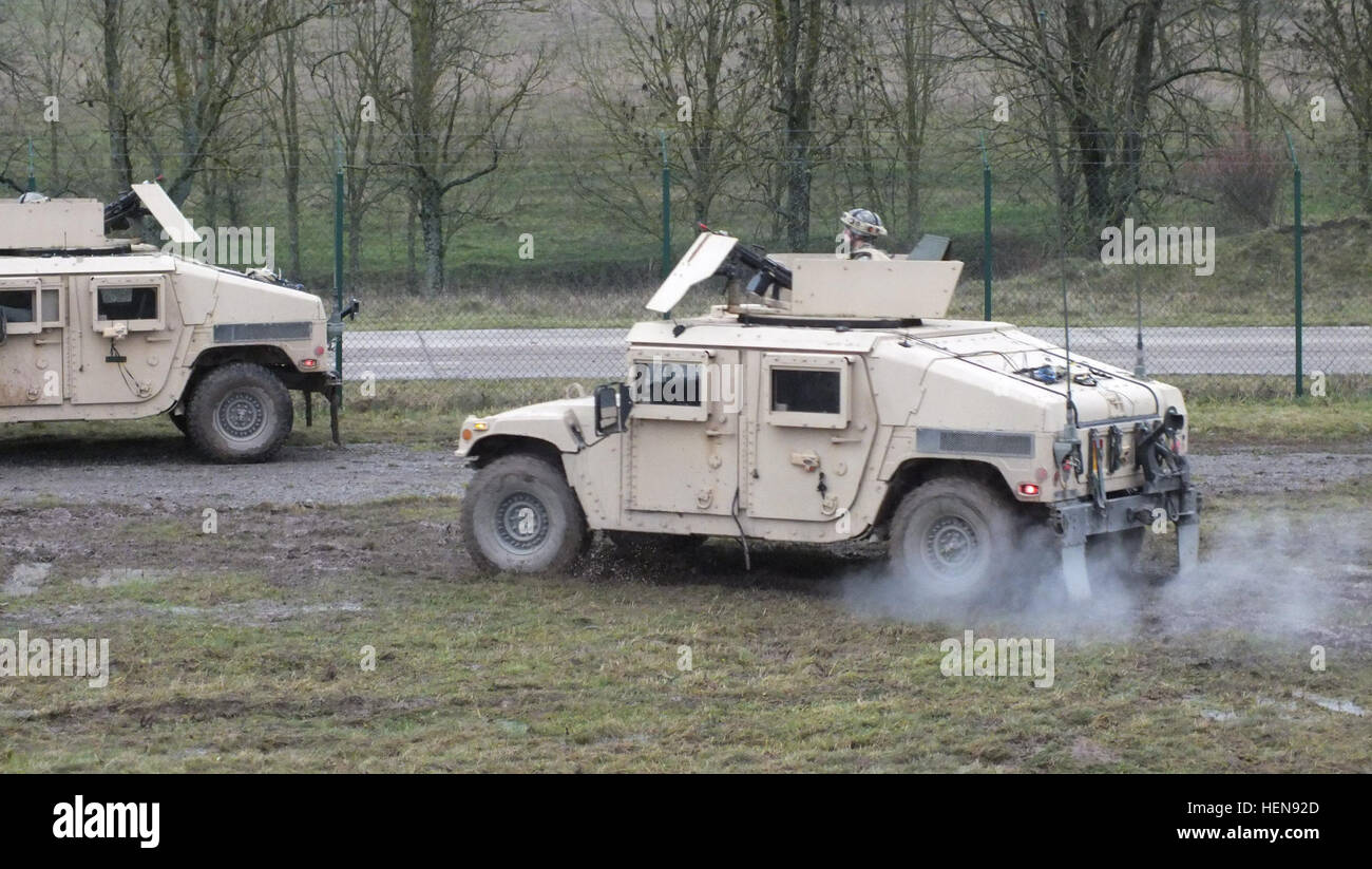 U.S. Army soldiers assigned to 4th Platoon, 527th Military Police ...