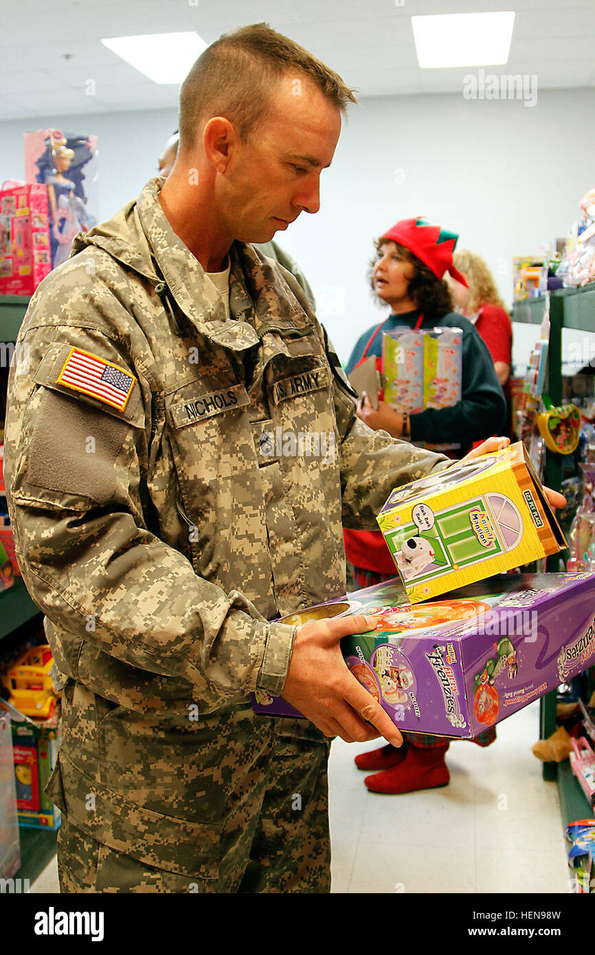 (U.S. Army Photo by Pfc. Paige Pendleton, 1st BCT, 1st Cav. Div. PAO ...
