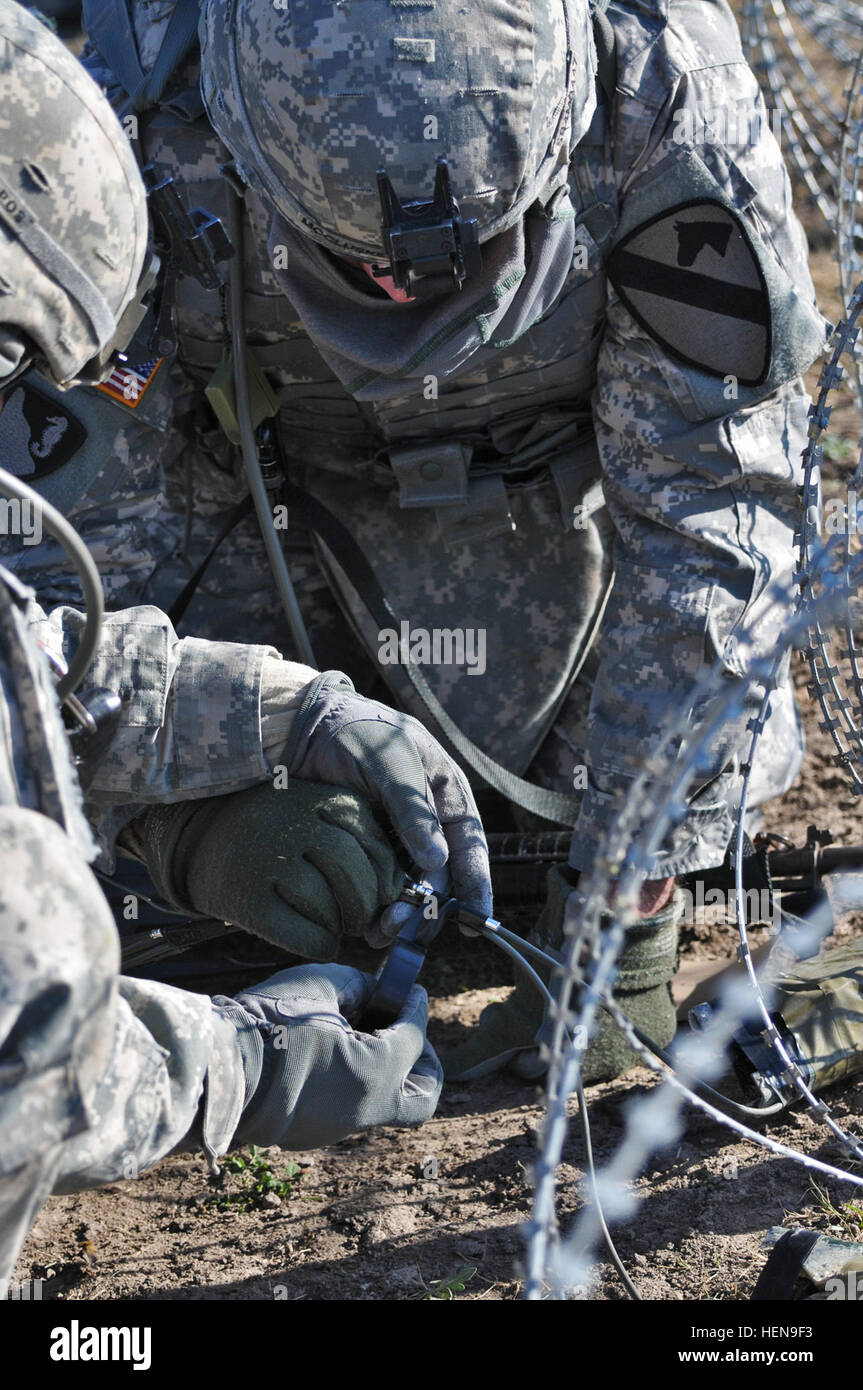 Soldiers with Company B, 3rd Brigade Engineer Battalion, 3rd Brigade ...