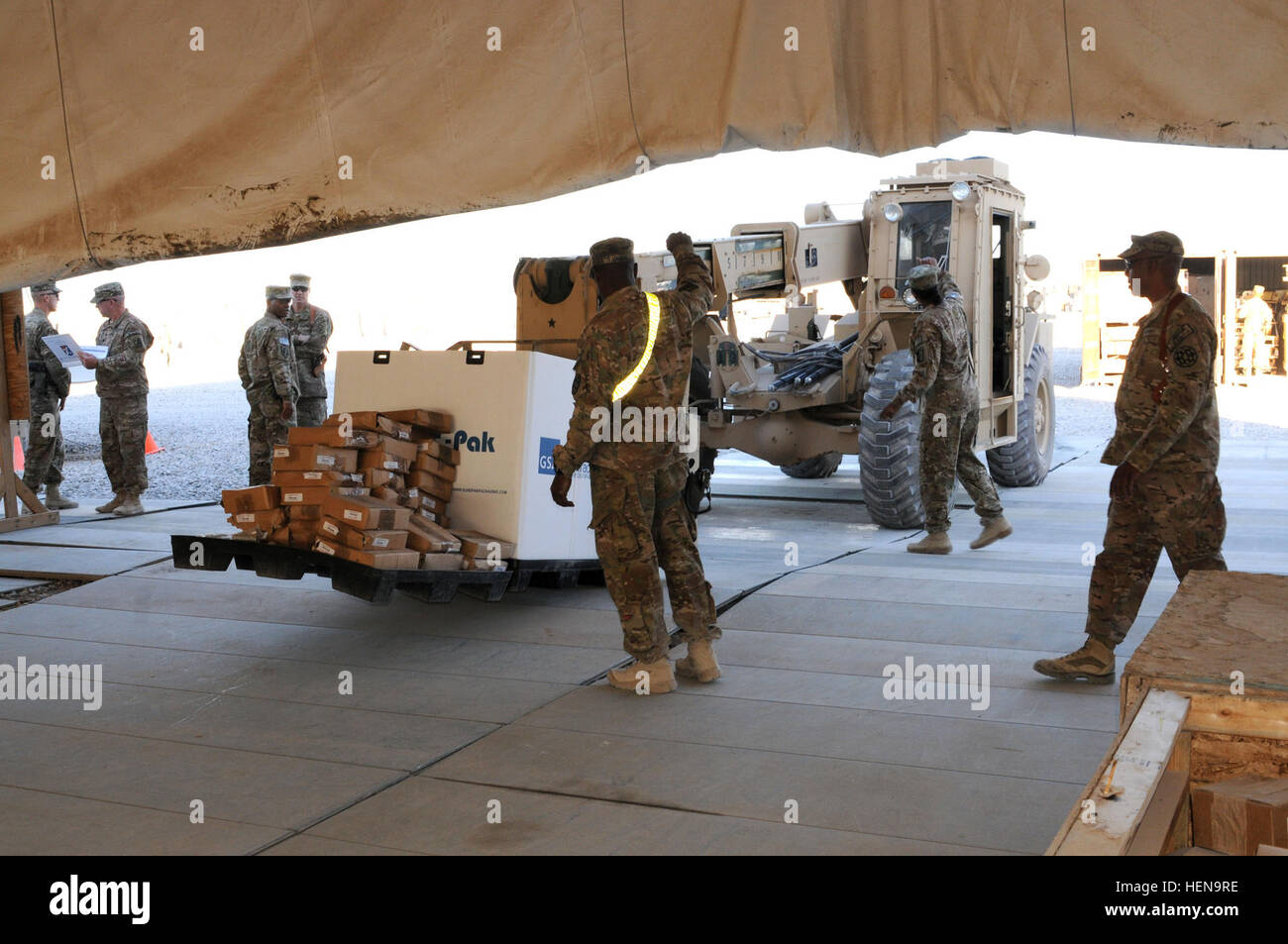 Central command materiel recovery element hi-res stock photography and ...