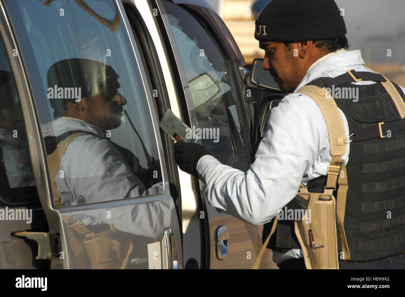 Checkpoint inspection hi-res stock photography and images - Alamy