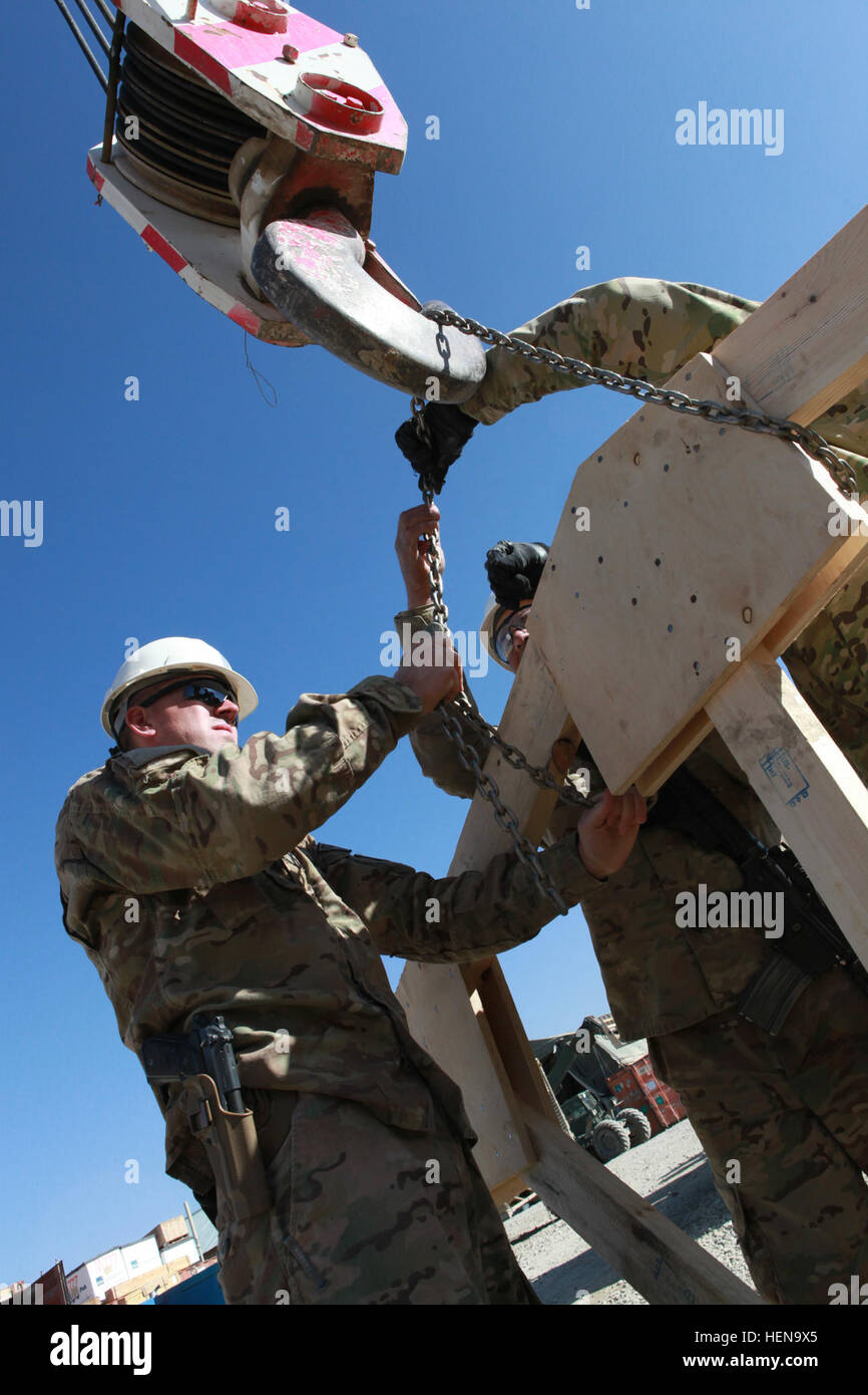 U.S. Soldiers with the 1151st Engineer Company, 133rd Engineer ...