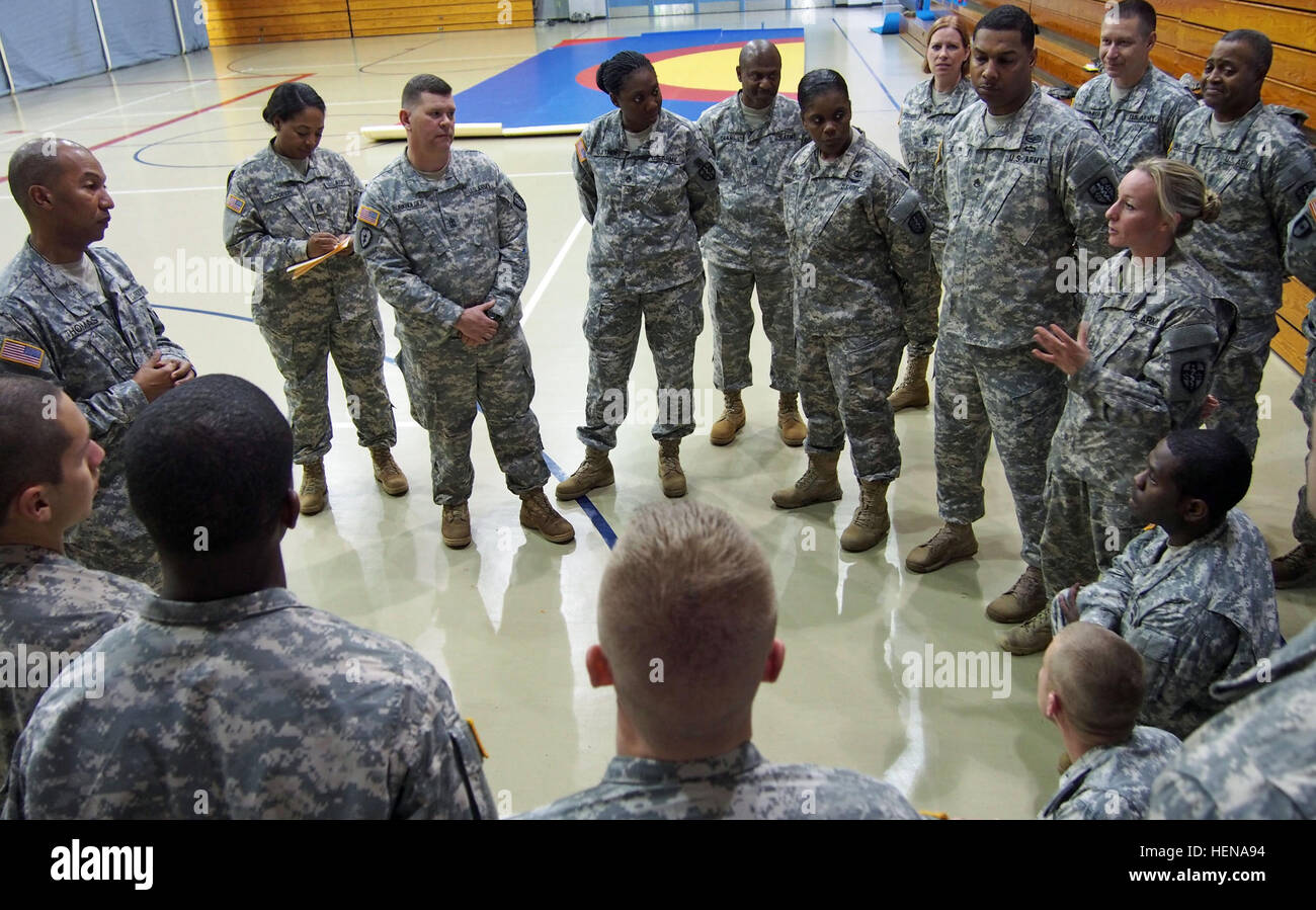 Command sgt maj luther thomas jr hi-res stock photography and images ...