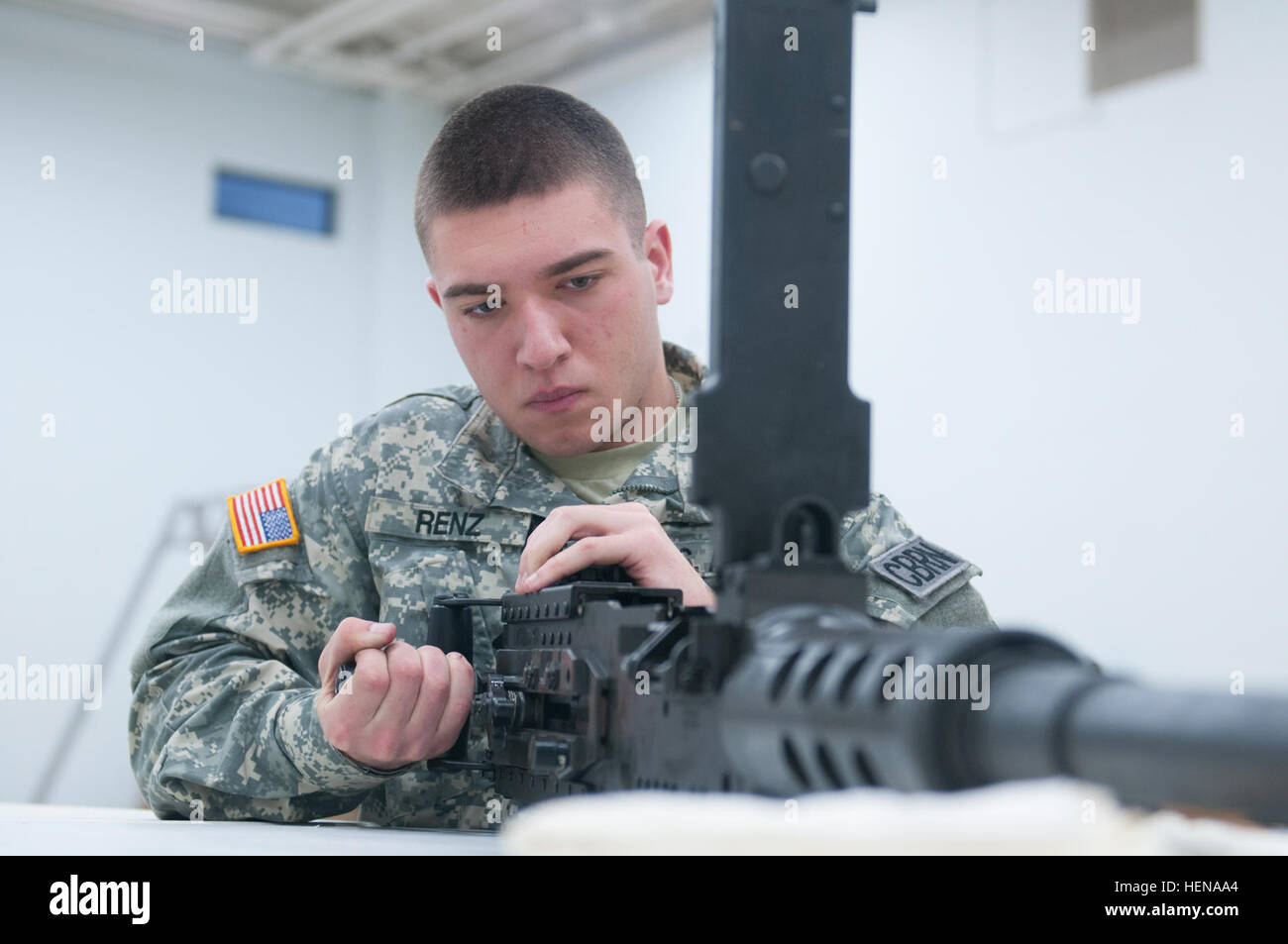 Computer detection systems repairer hi-res stock photography and images ...