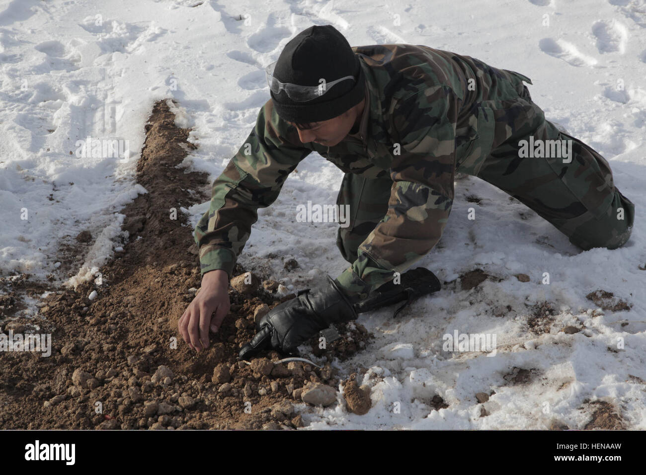 An Afghan National Army Special Forces member with the 8th Special ...