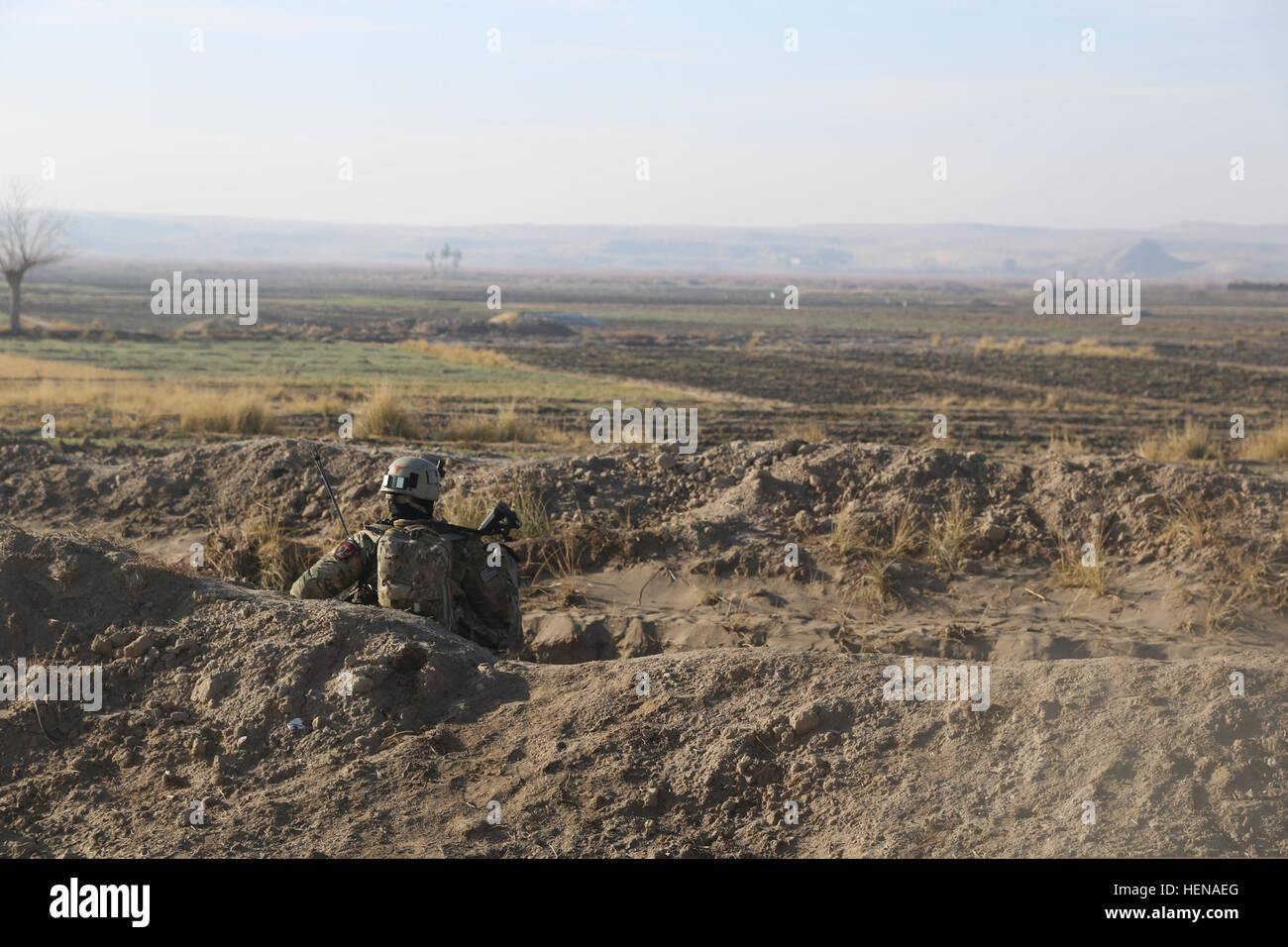 A U.S. Army Special Forces Soldier with Operational Detachment-Alpha ...