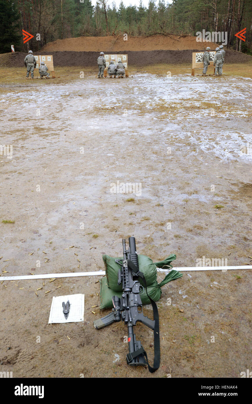 U.S. Soldiers with the 615th Military Police (MP) Company, 18th MP ...