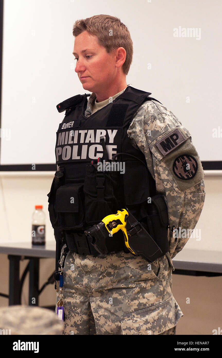 178th military police detachment hi-res stock photography and images ...
