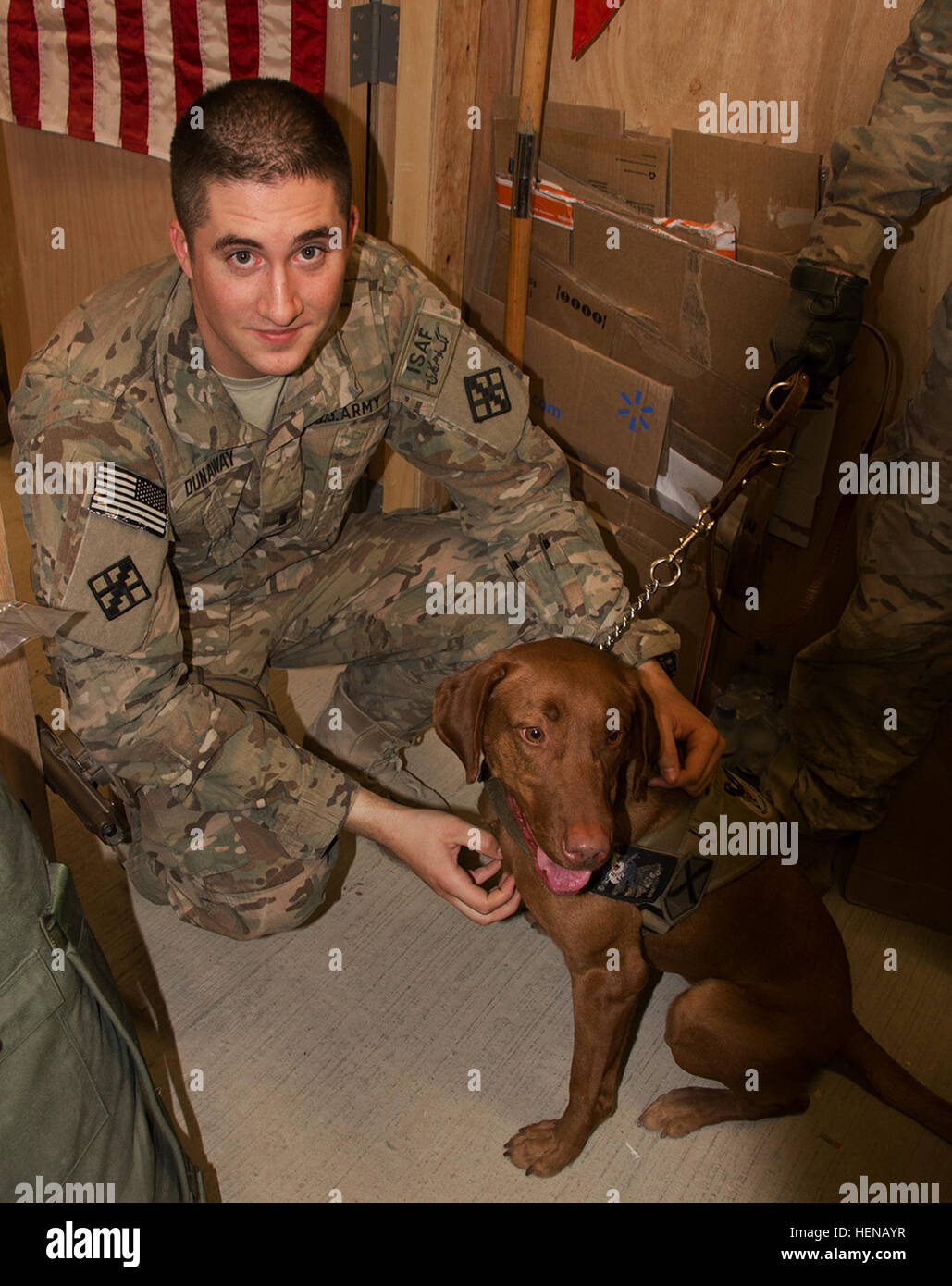 Army 1st Lt. James Dunaway, Headquarters Headquarters Company Executive ...
