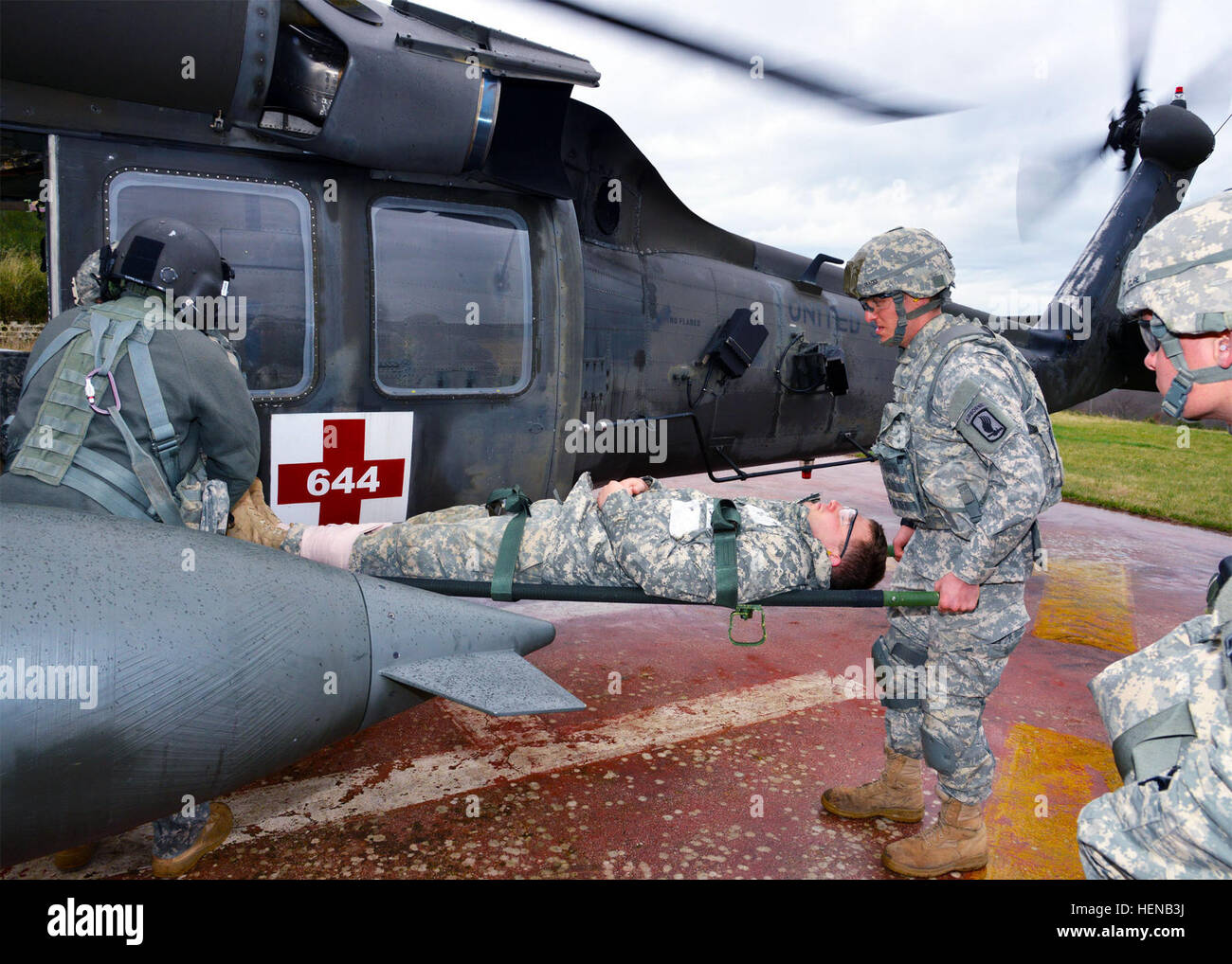 Soldiers of 173rd Infantry Brigade Combat Team (Airborne), 173rd BSB ...