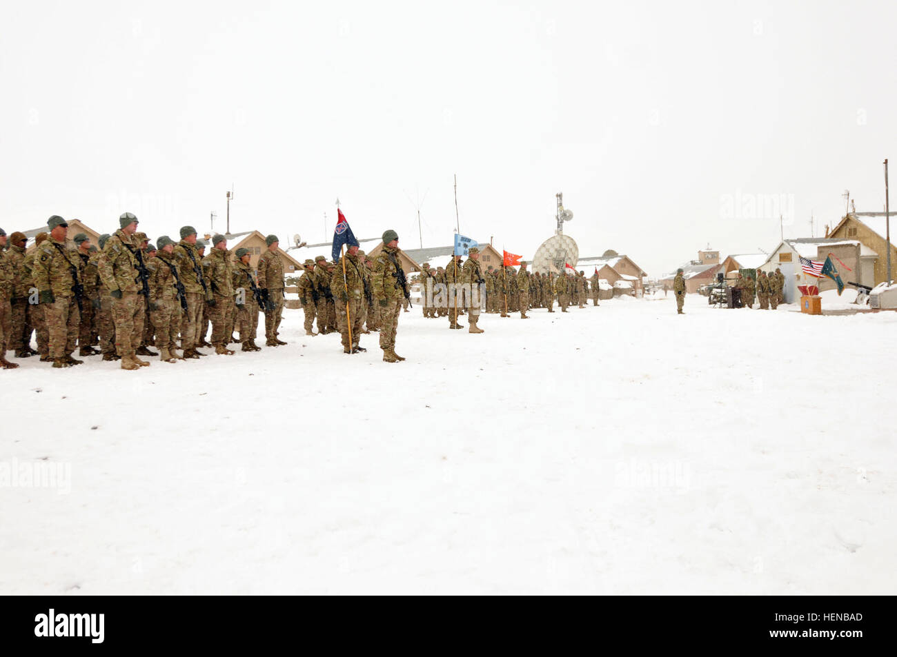 Soldiers with the 3rd Brigade Headquarters and Headquarters Company ...