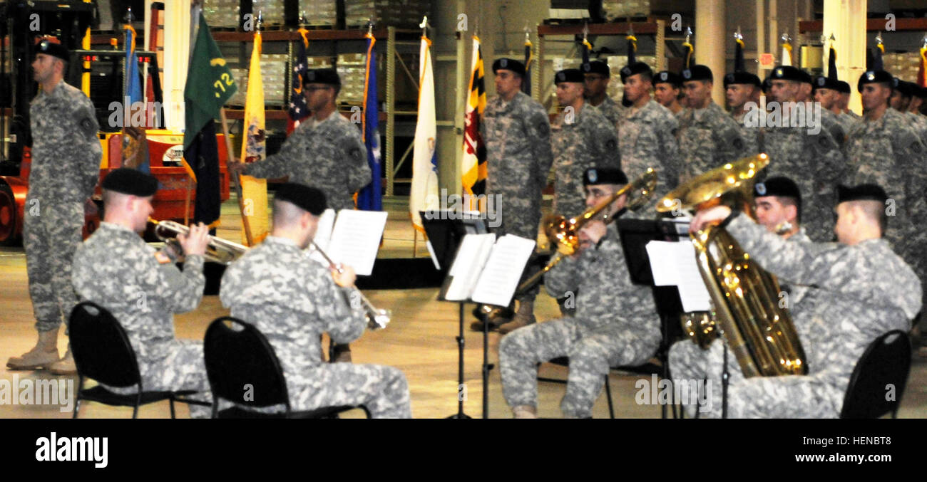 472nd military police company hi-res stock photography and images - Alamy