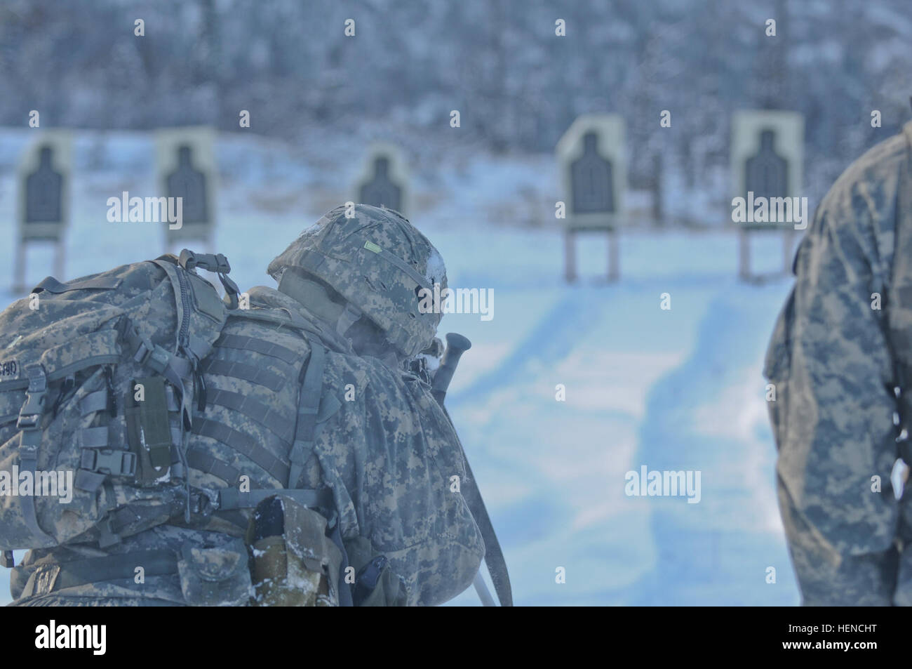 Paratroopers assigned to 1st Battalion (Airborne), 501st Infantry ...