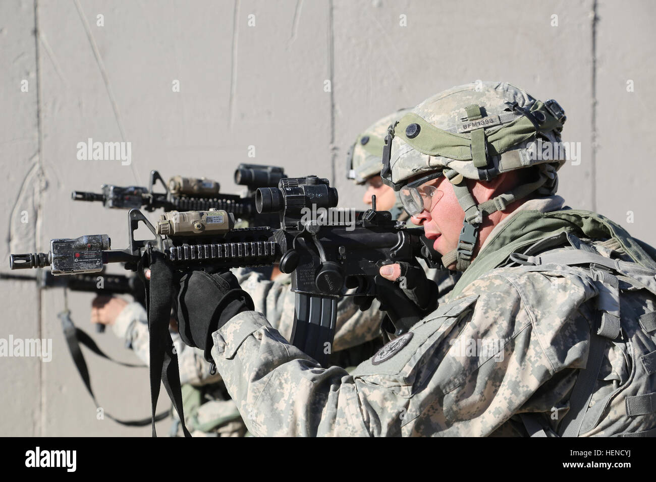 U.S. Army soldiers from 3rd Stryker Cavalry Regiment "Brave Rifles ...