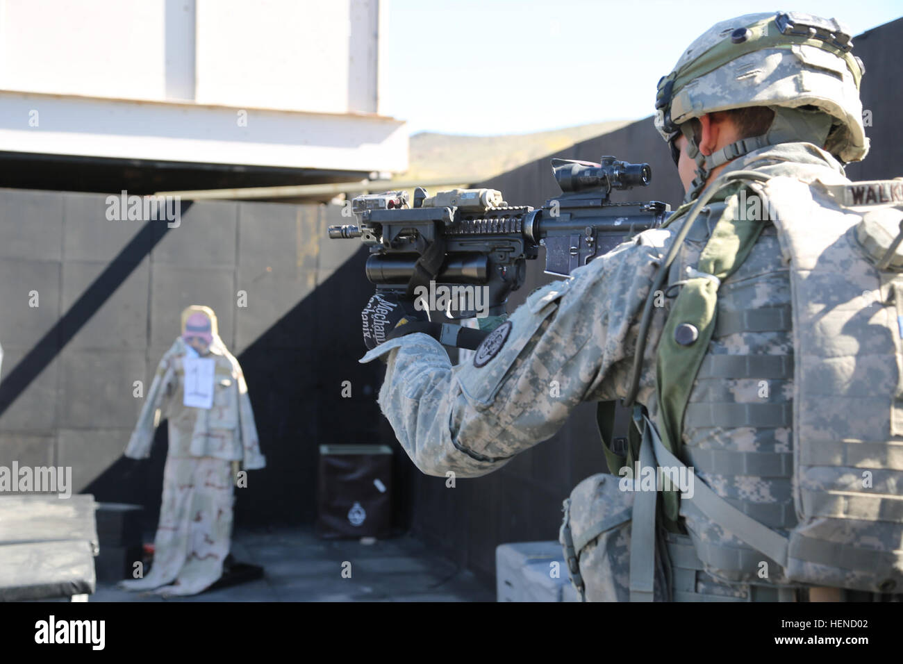 U.S. Army soldiers from 3rd Stryker Cavalry Regiment "Brave Rifles ...