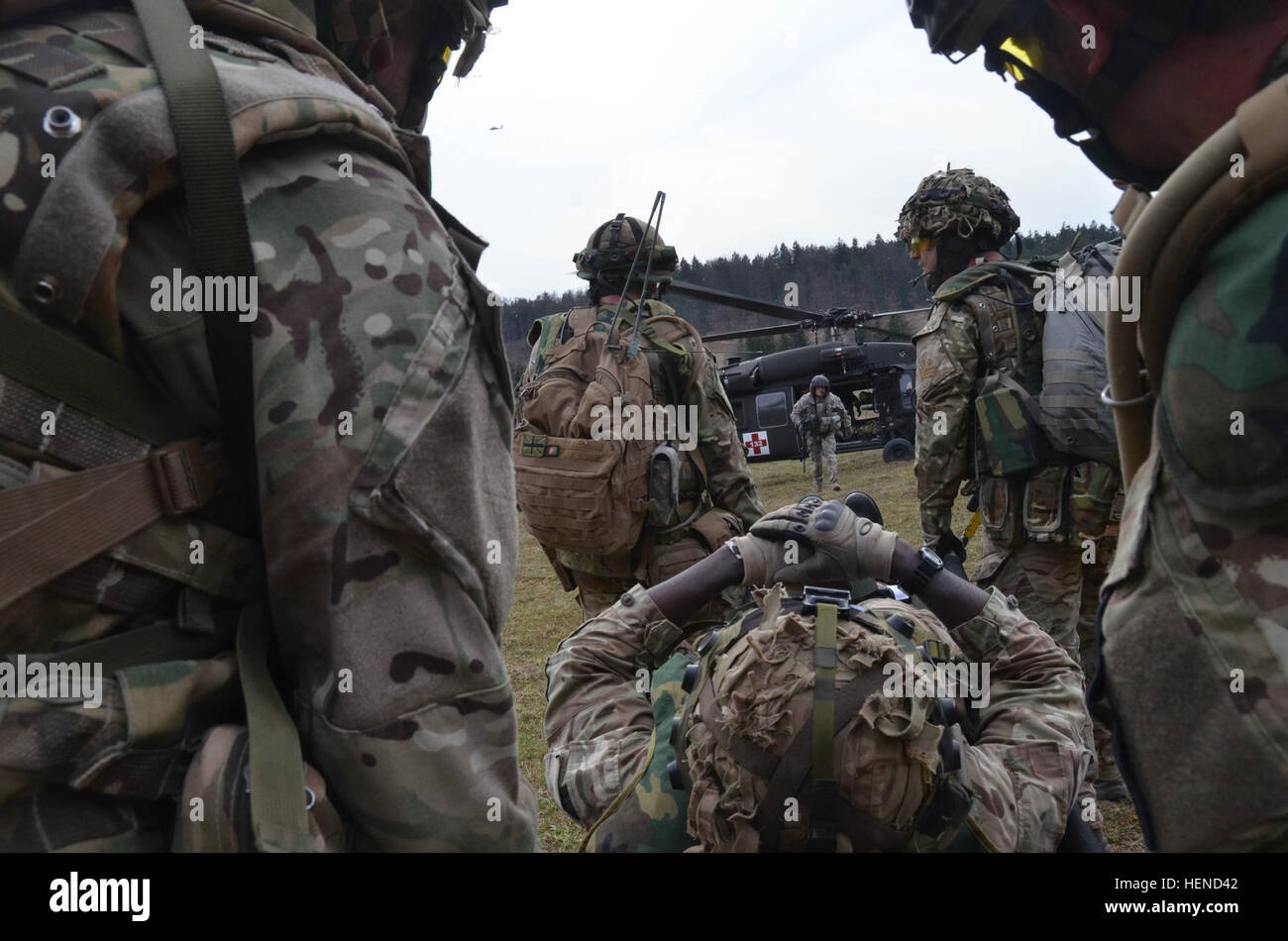 British soldiers of Bravo Company, 2nd Battalion, Royal Regiment of ...