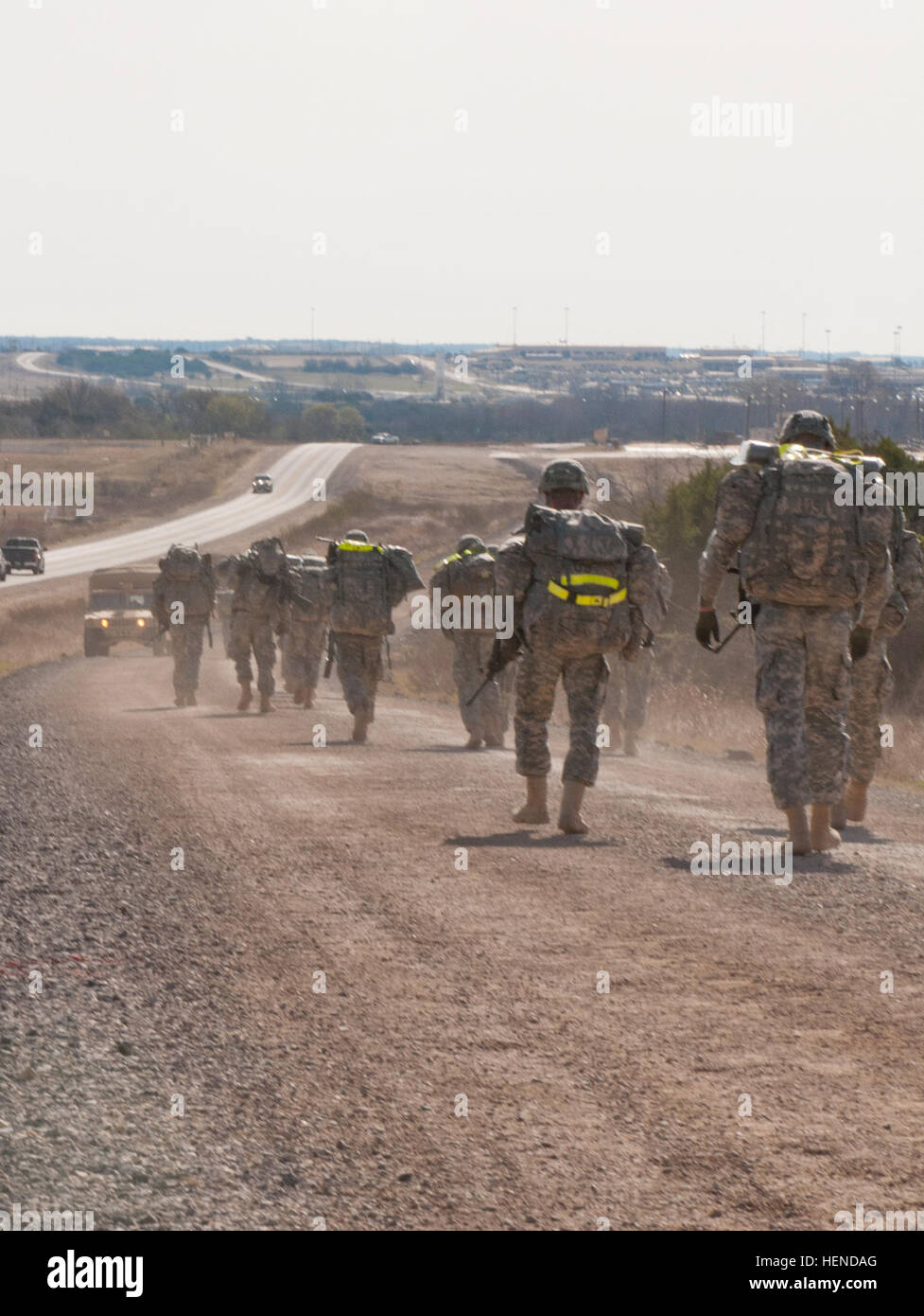 (U.S. Army photo by Sgt. Samuel Northrup, 7th Mobile Public Affairs ...