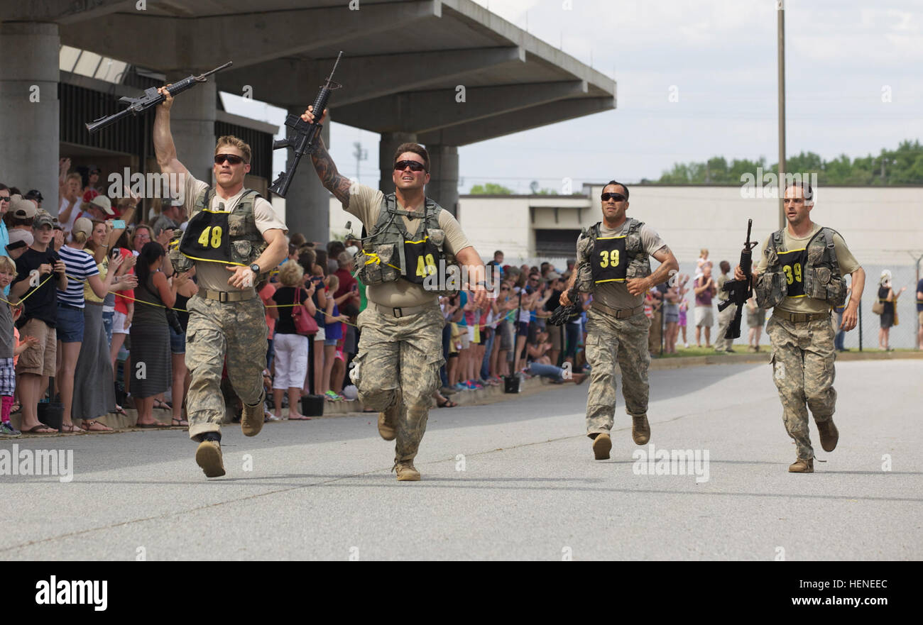 U.S. Army Sgt. Gregory McGaum (Left) and Staff Sgt. Neal Ramirez (Right ...