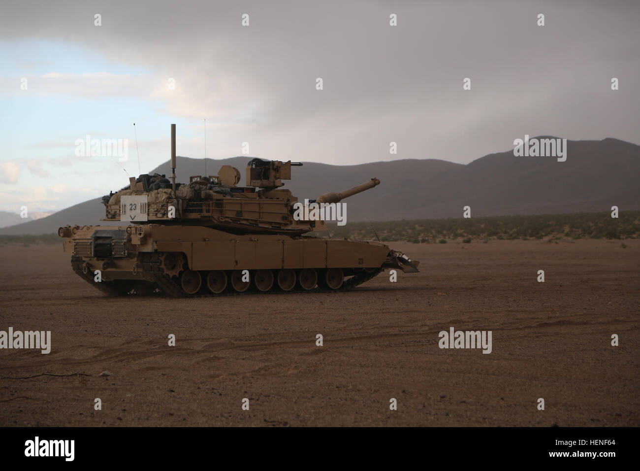 U.S. Army Soldiers, assigned to Charlie Company, 34th Armor, 1st ...