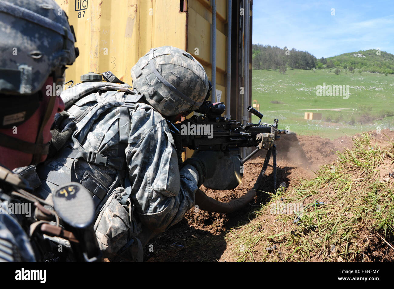 U.S. paratroopers assigned to Battle Company, 2nd Battalion, 503rd ...
