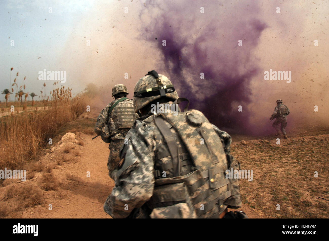 U.S. Army Soldiers from 1st Platoon, Alpha Company, 3rd Battalion ...